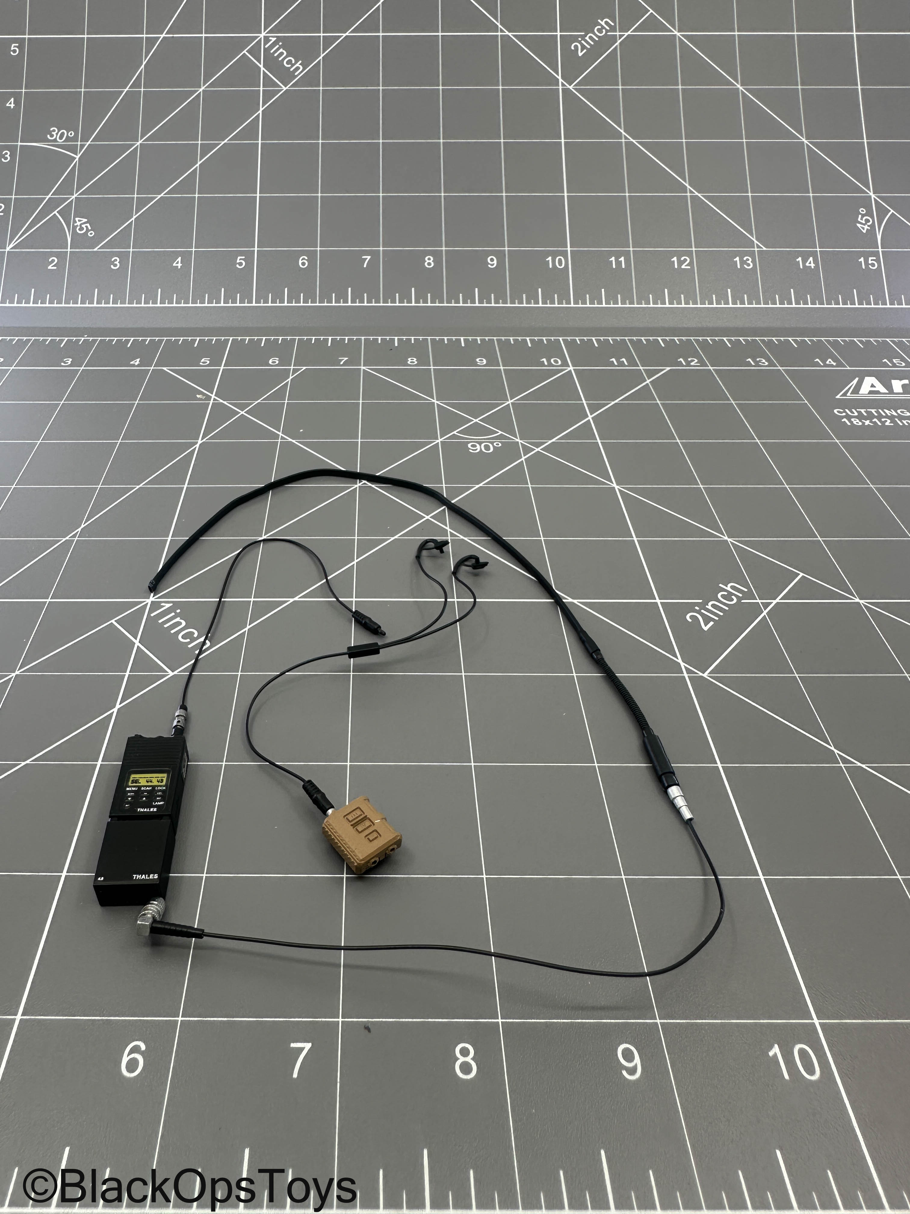 SMU - Coalition Forces - Radio w/Ear Buds & Whip Antenna – BlackOpsToys