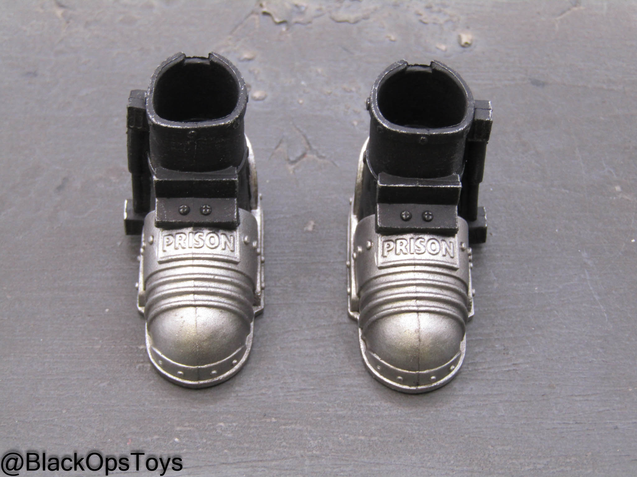Face Change - The Villain - Prison Boots (Peg Type) – BlackOpsToys
