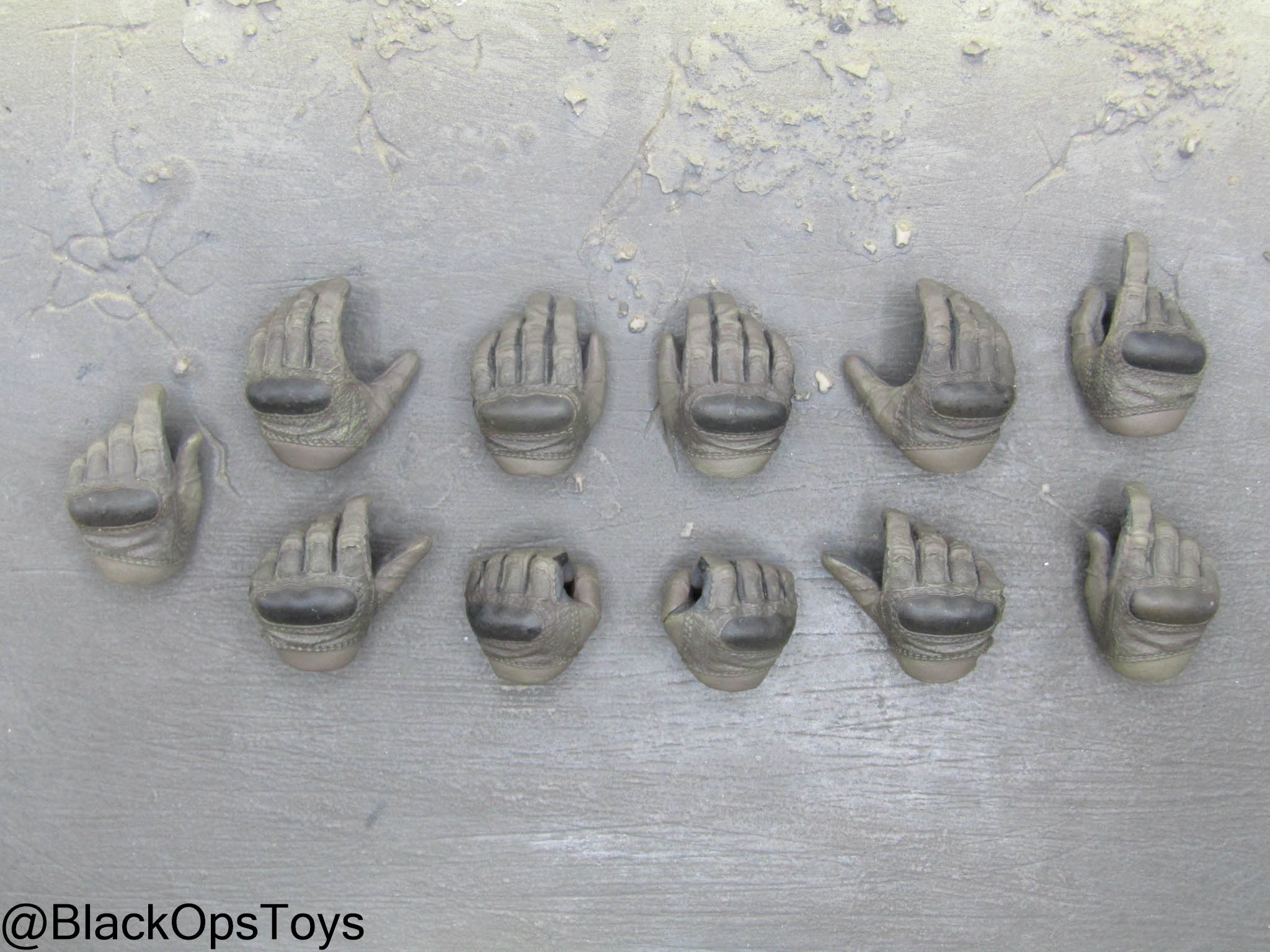 Dune - Paul Atreides - Gloved Hand Set (x11) – BlackOpsToys