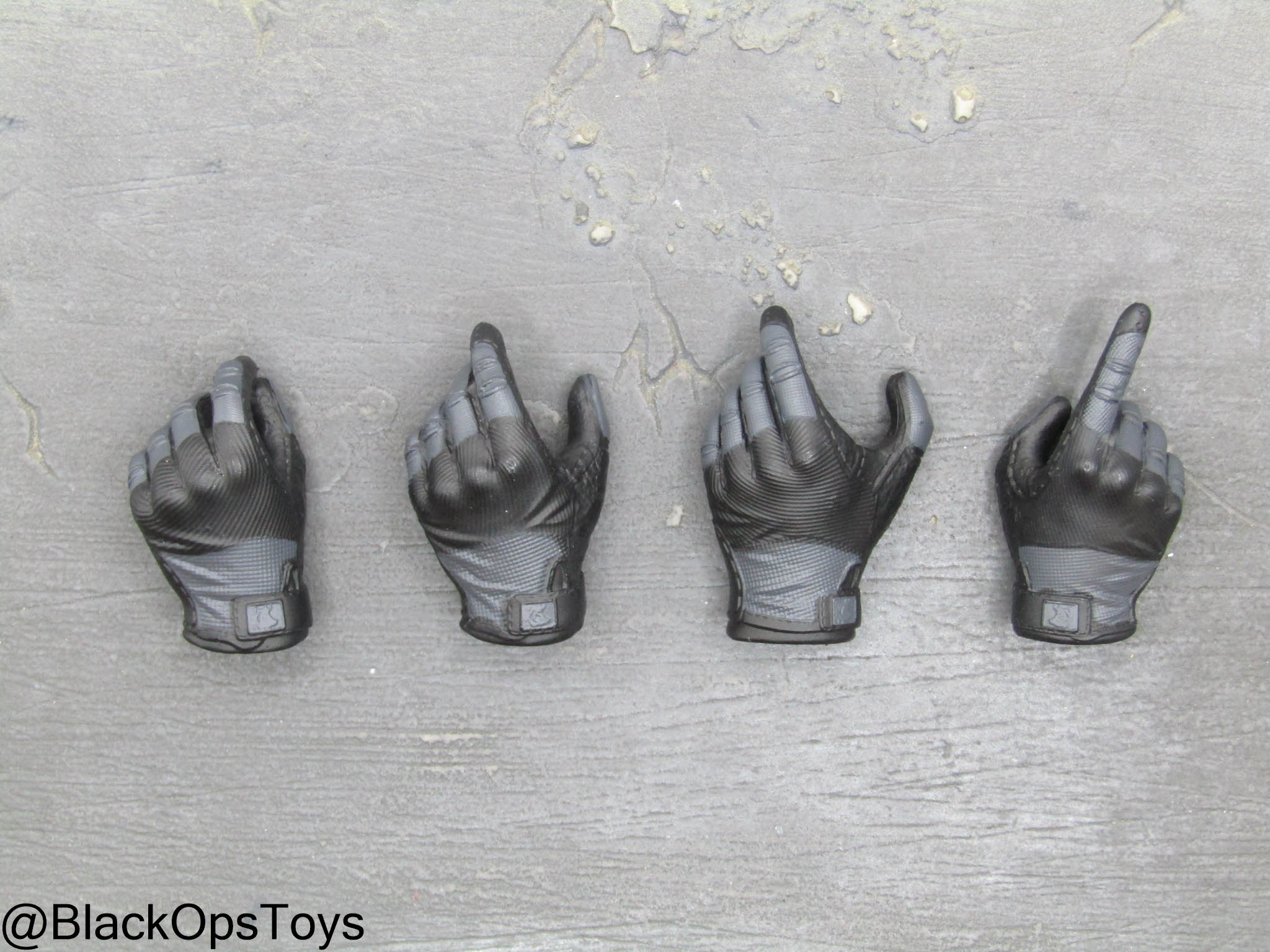 ZERT SDS13 Remastered - Black Gloved Hand Set (x4) – BlackOpsToys
