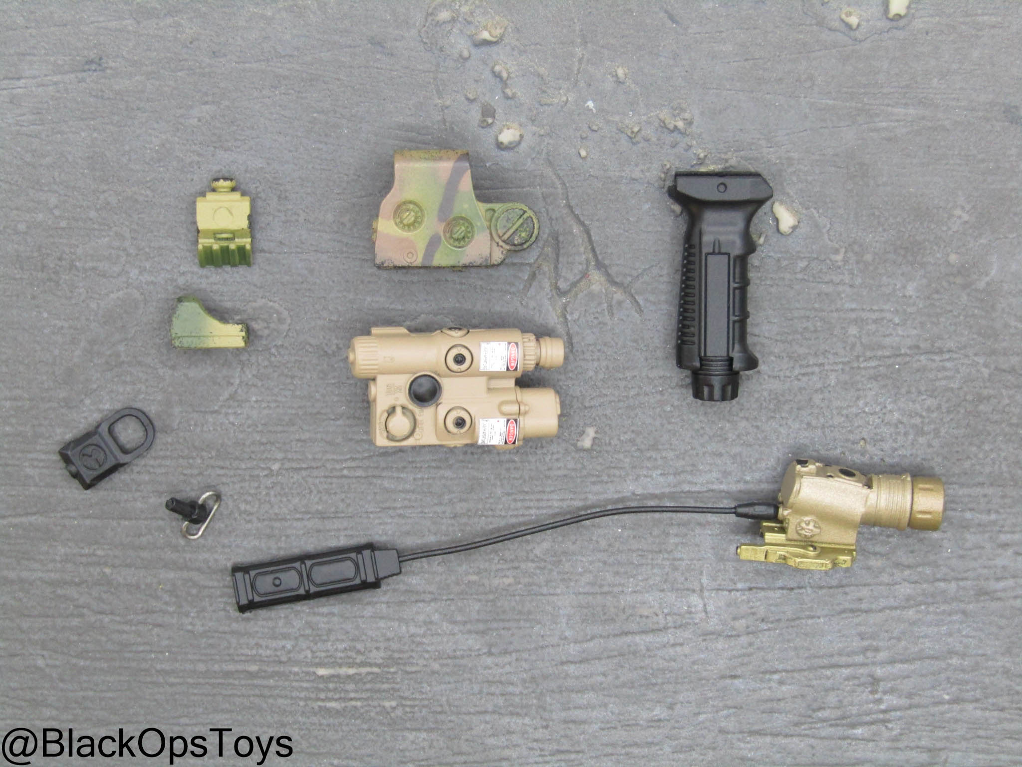 FSB Alpha Team Leader R - Weapon Attachment Set – BlackOpsToys