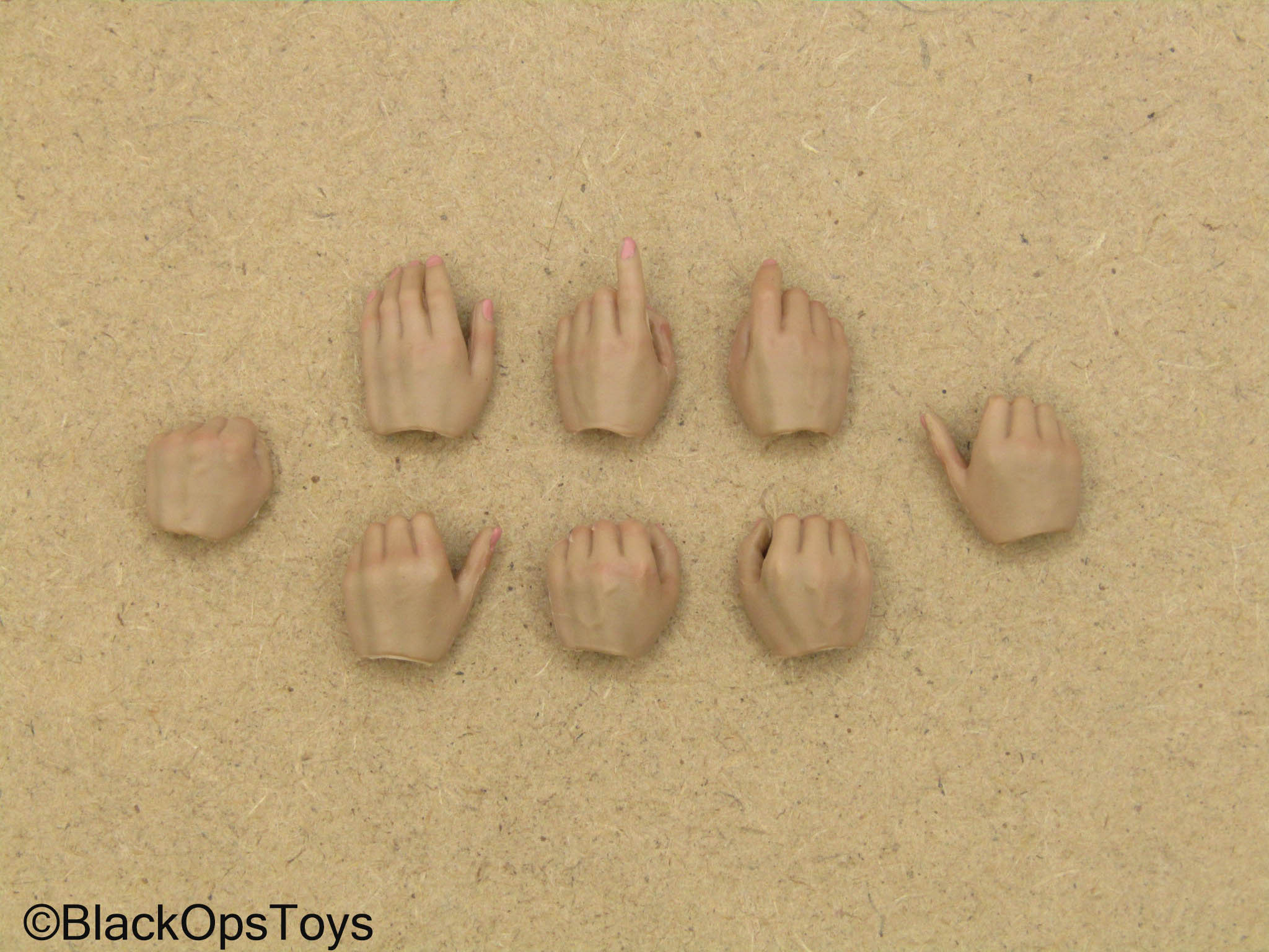1/12 - WWII US Army Paratrooper - Male Hand Set – BlackOpsToys
