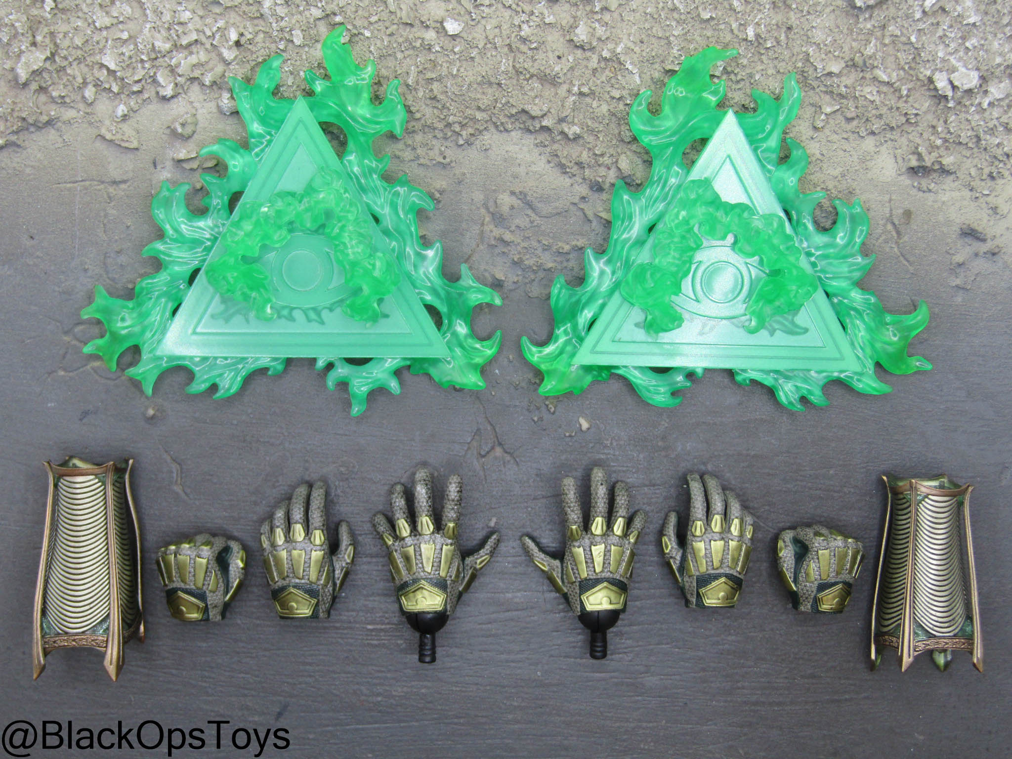Spider-Man - Mysterio - Gloved Hand Set & Gauntlets w/Illusion FX ...