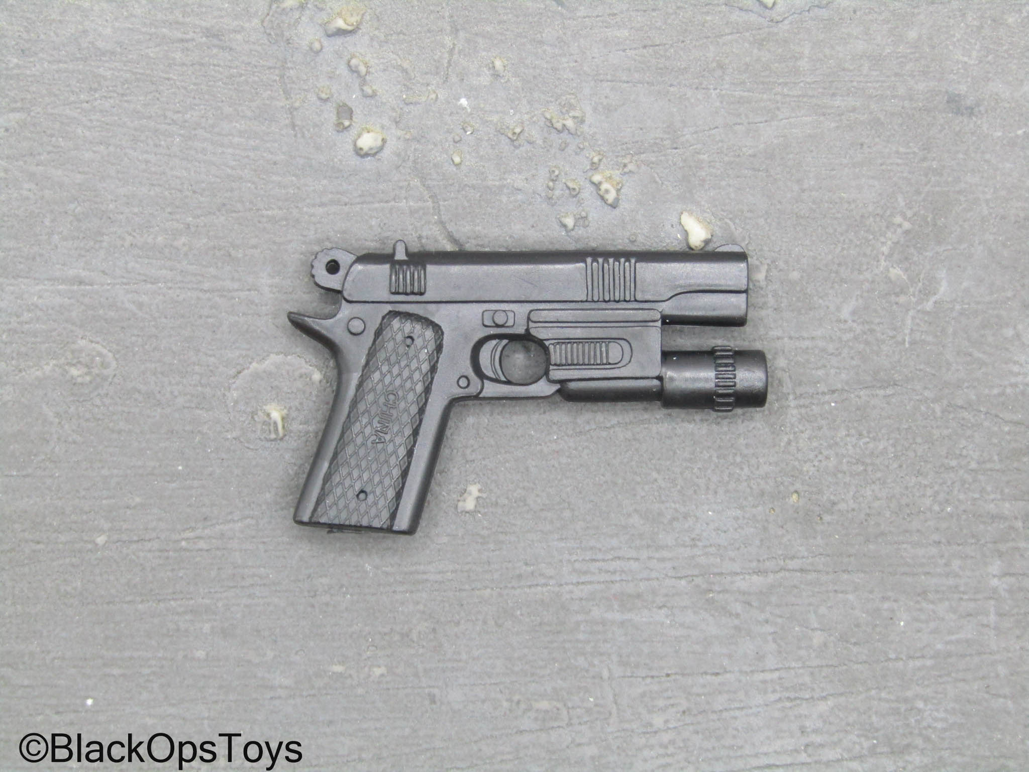 M1911 w/Tac Light – BlackOpsToys