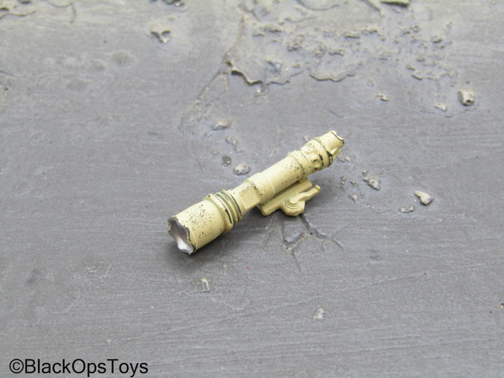 Weapons Collection - Tan Tac Light – BlackOpsToys