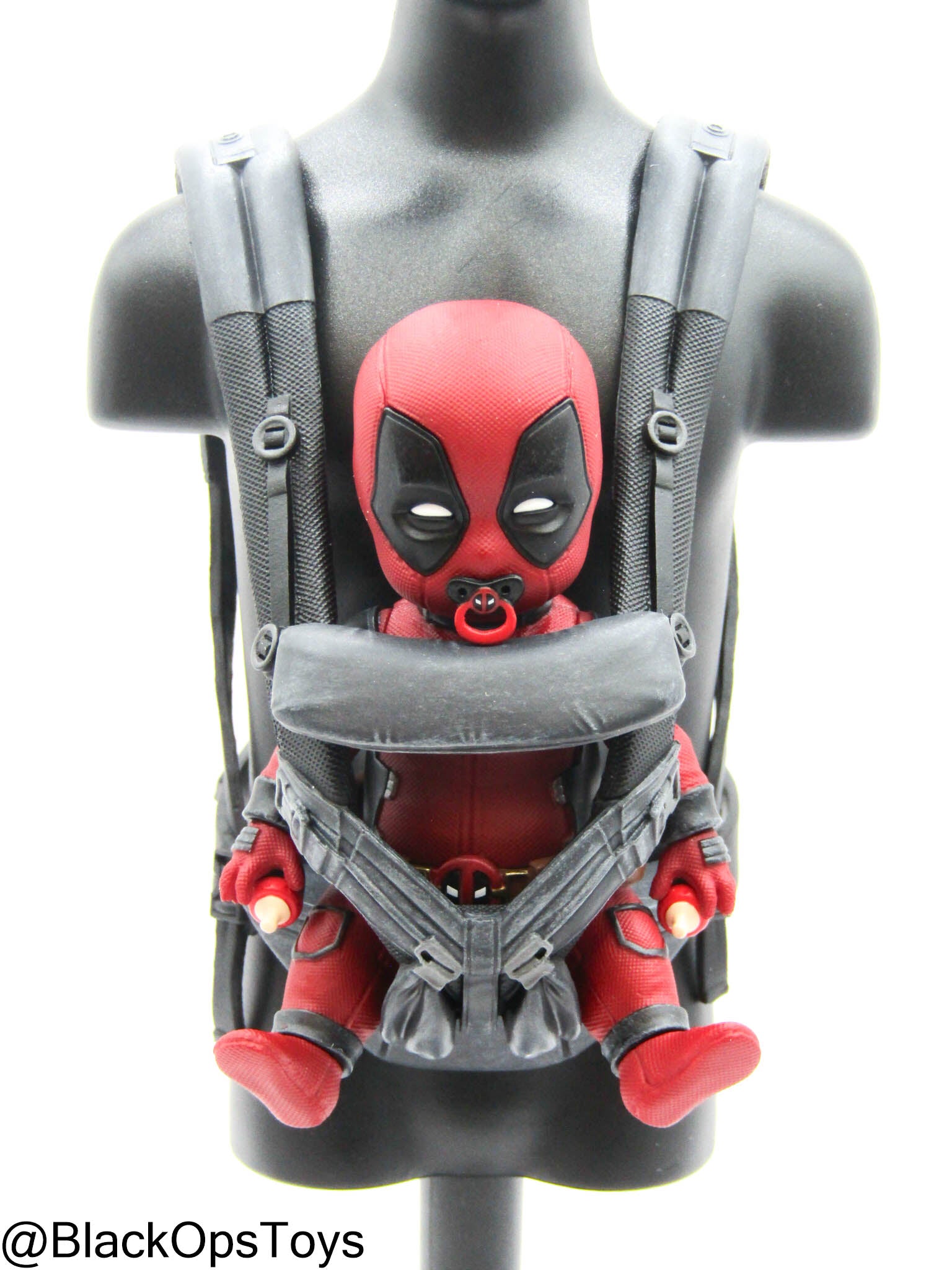 Deadpool & Wolverine - Deadpool - Babypool w/Carrier – BlackOpsToys