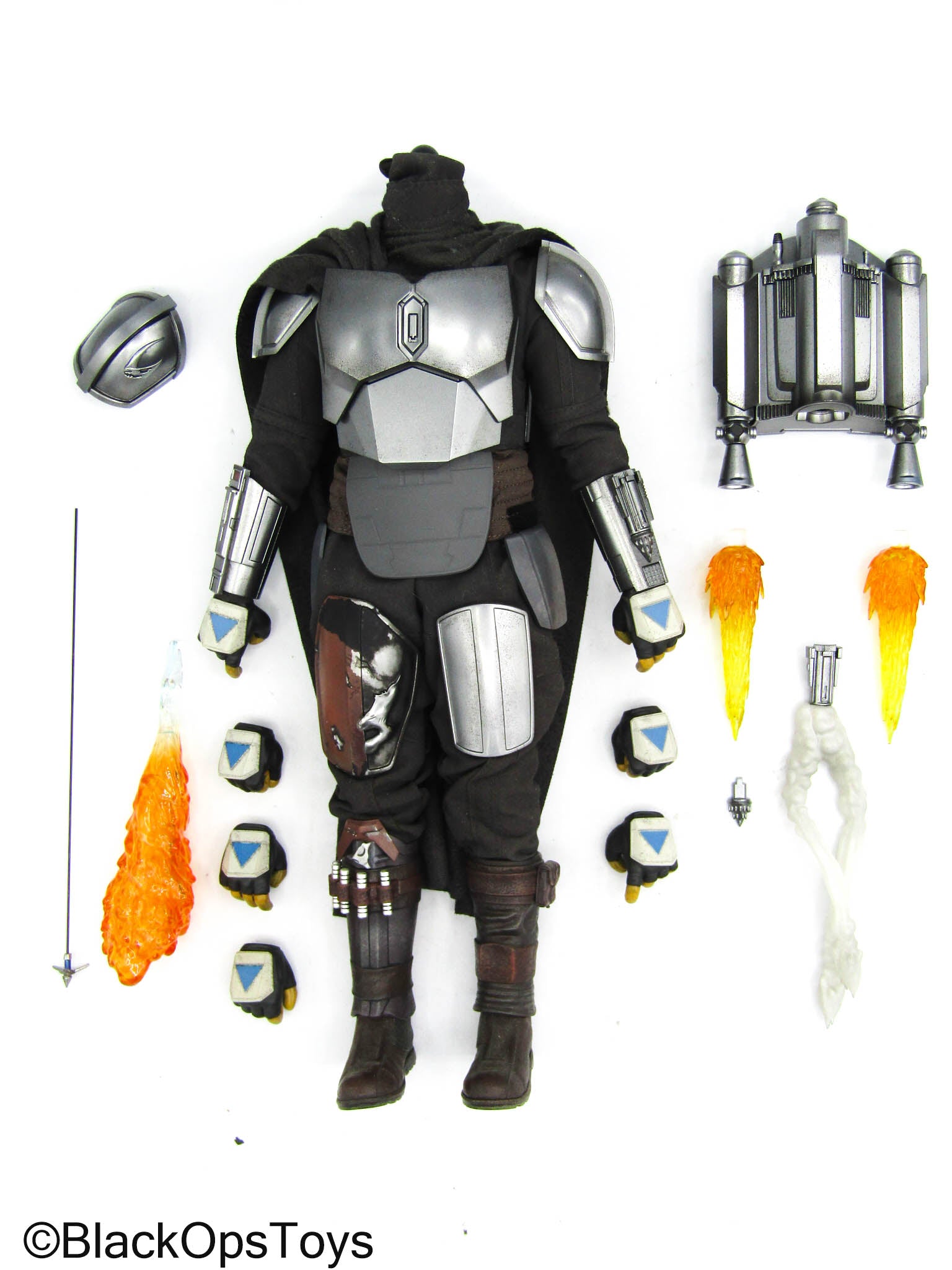 The Mandalorian Deluxe - Complete Armored Body w/Complete Gear Set ...
