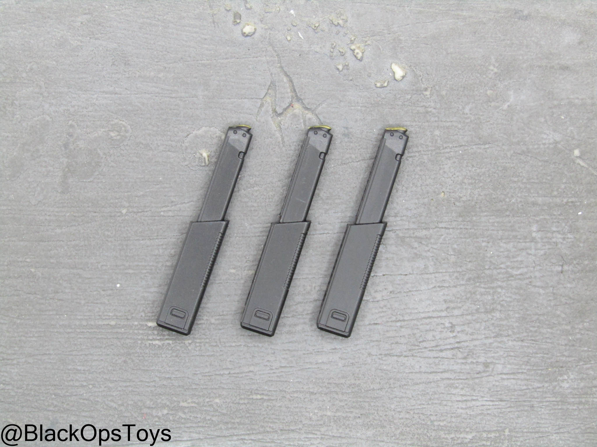 Compact Weapon Series 2 - Black Extended SMG Magazines (x3) – BlackOpsToys