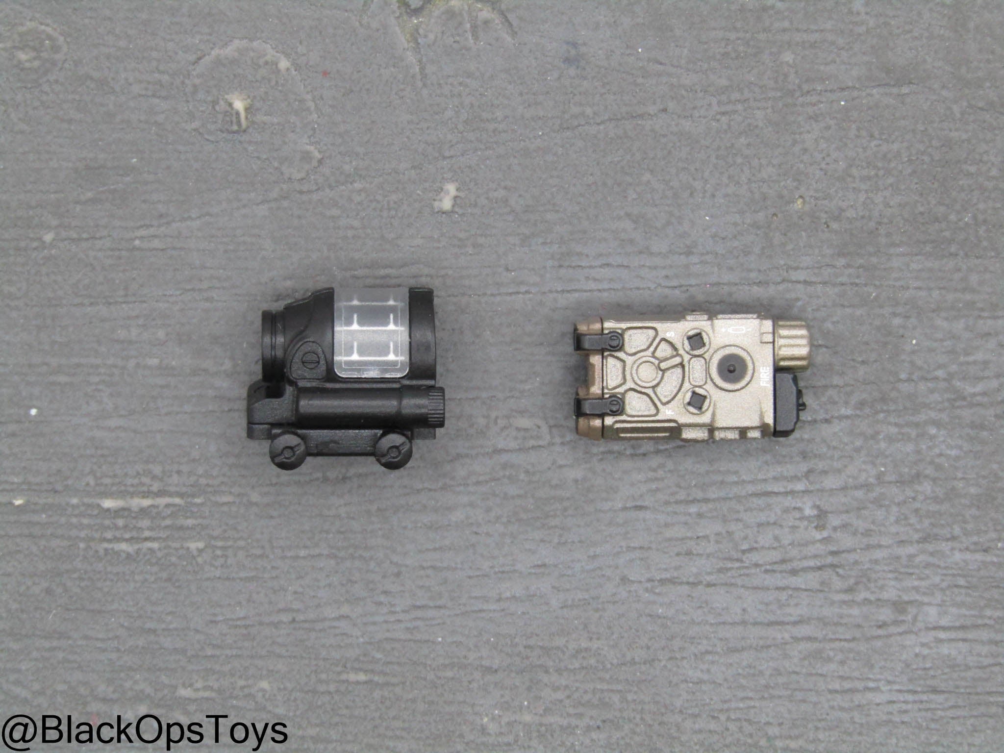 Compact Weapon Series 2 - Black Trijicon SRS Sight w/Bronze PEQ ...