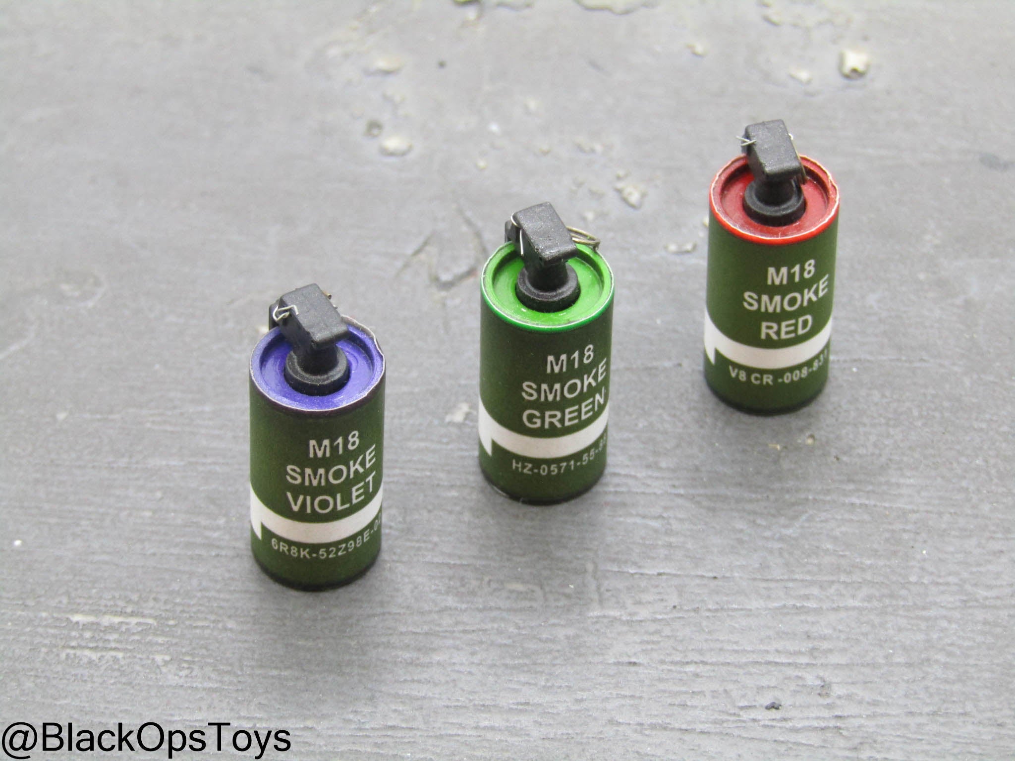 Violet, Red, & Green Smoke Grenade Set (x3) – BlackOpsToys