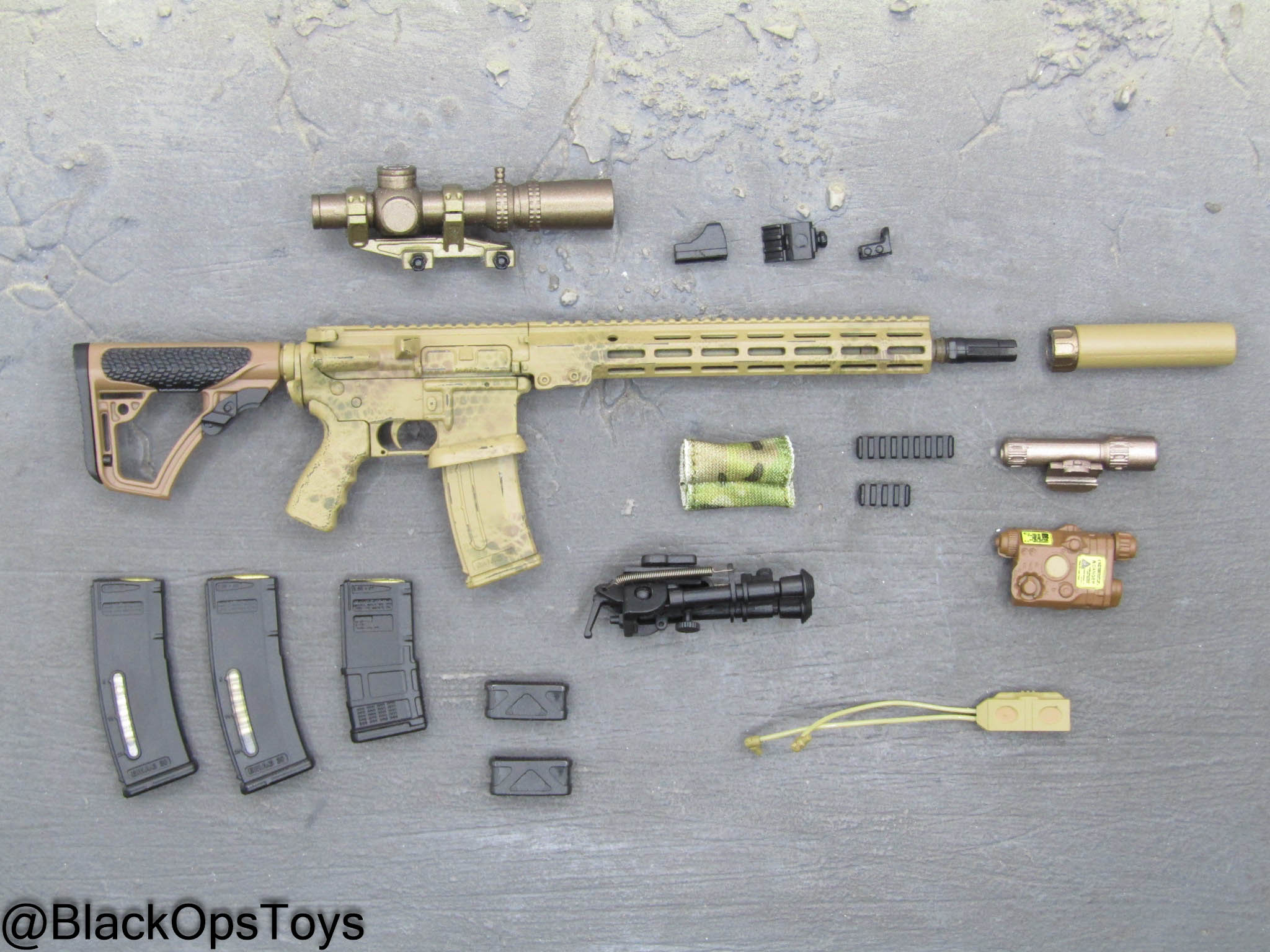 10th SFG Reconnaissance - Camo URGI Rifle w/Attachment Set – BlackOpsToys