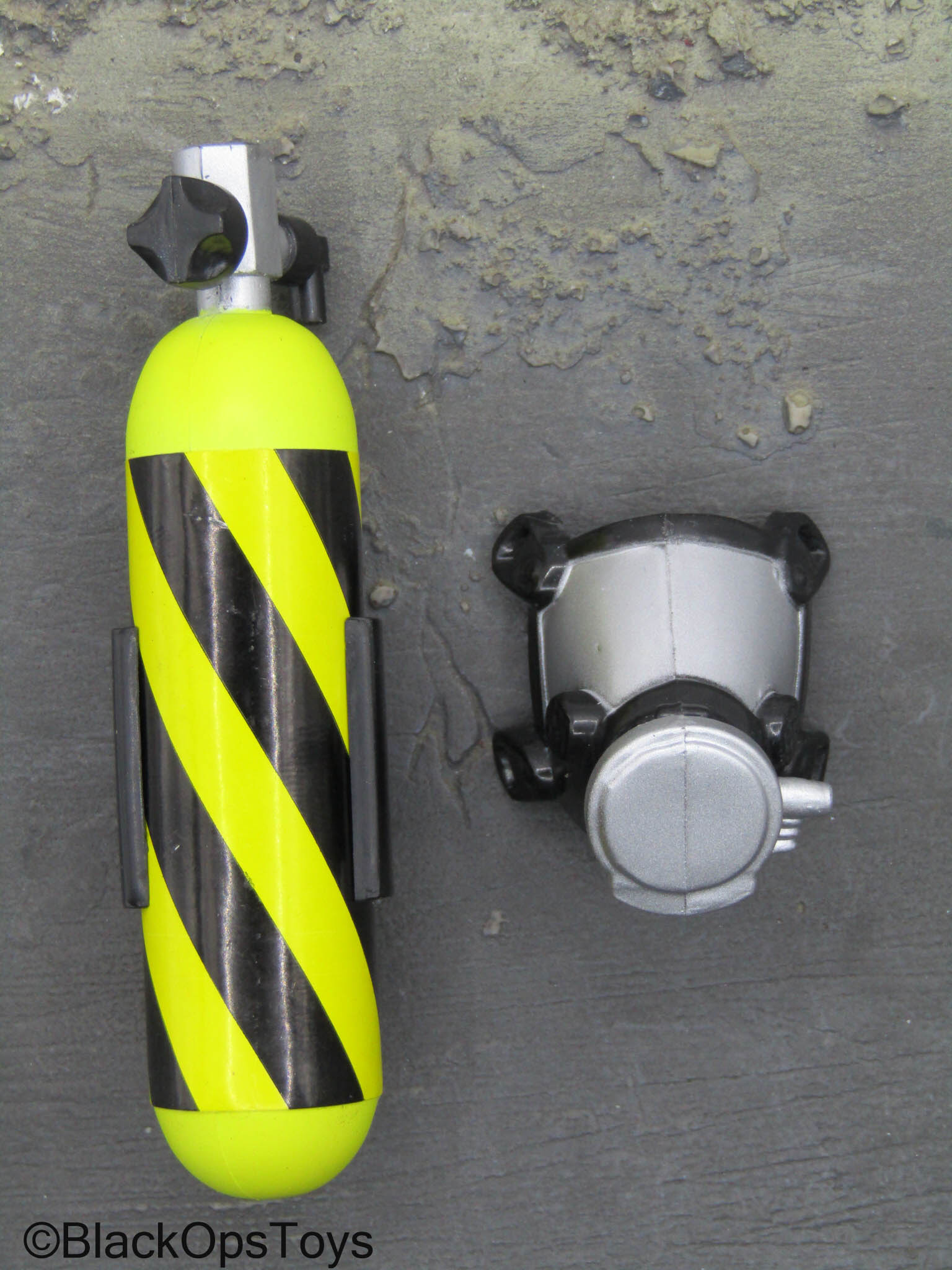 Fire Fighter - Yellow Tank w/Mask – BlackOpsToys