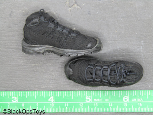 Dutch DS1 Riot Shield Version - XA Pro 3d GTX Forces 2 Boots (Peg Type ...