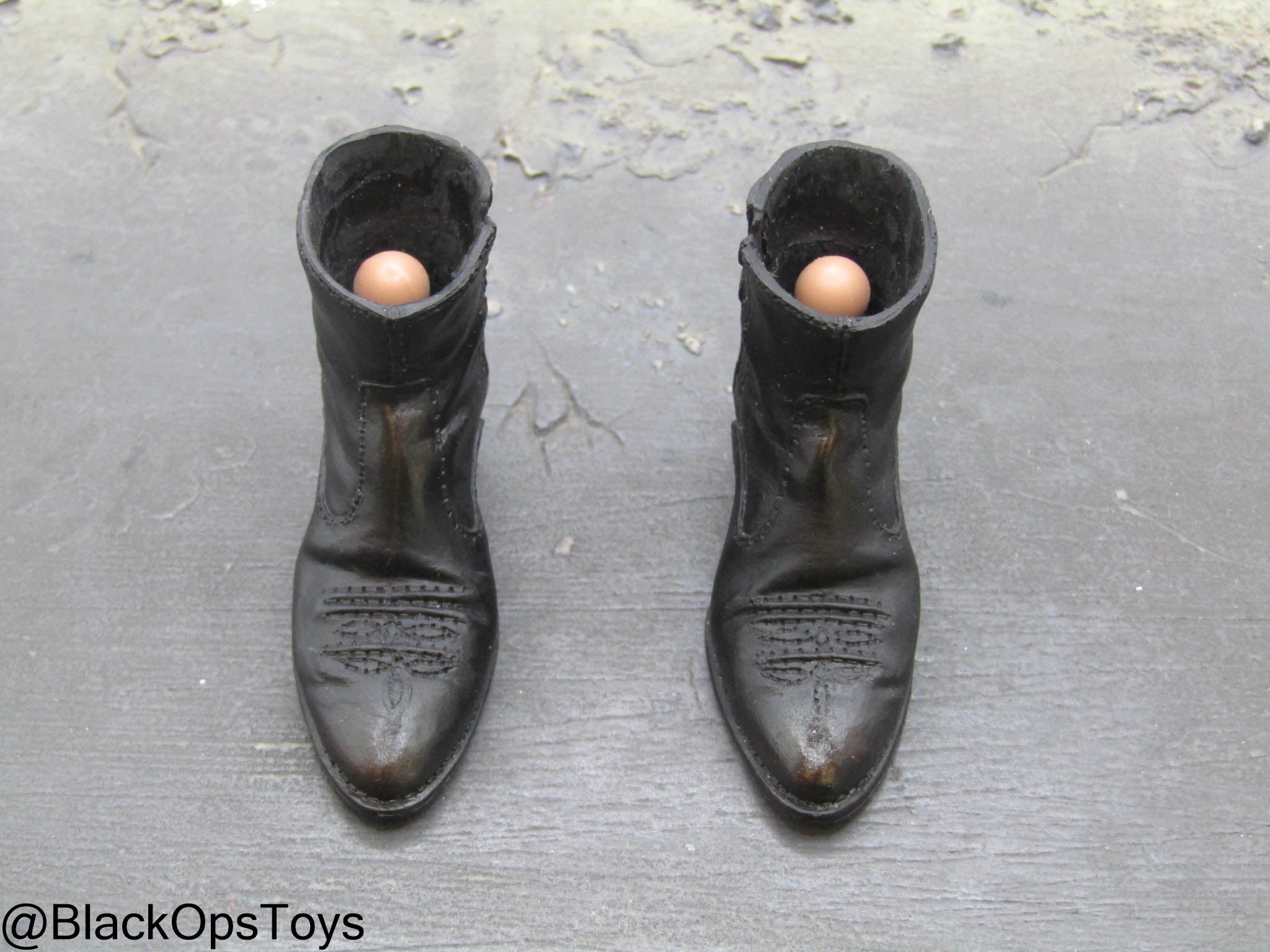 Black Molded Boots (Peg Type) – BlackOpsToys