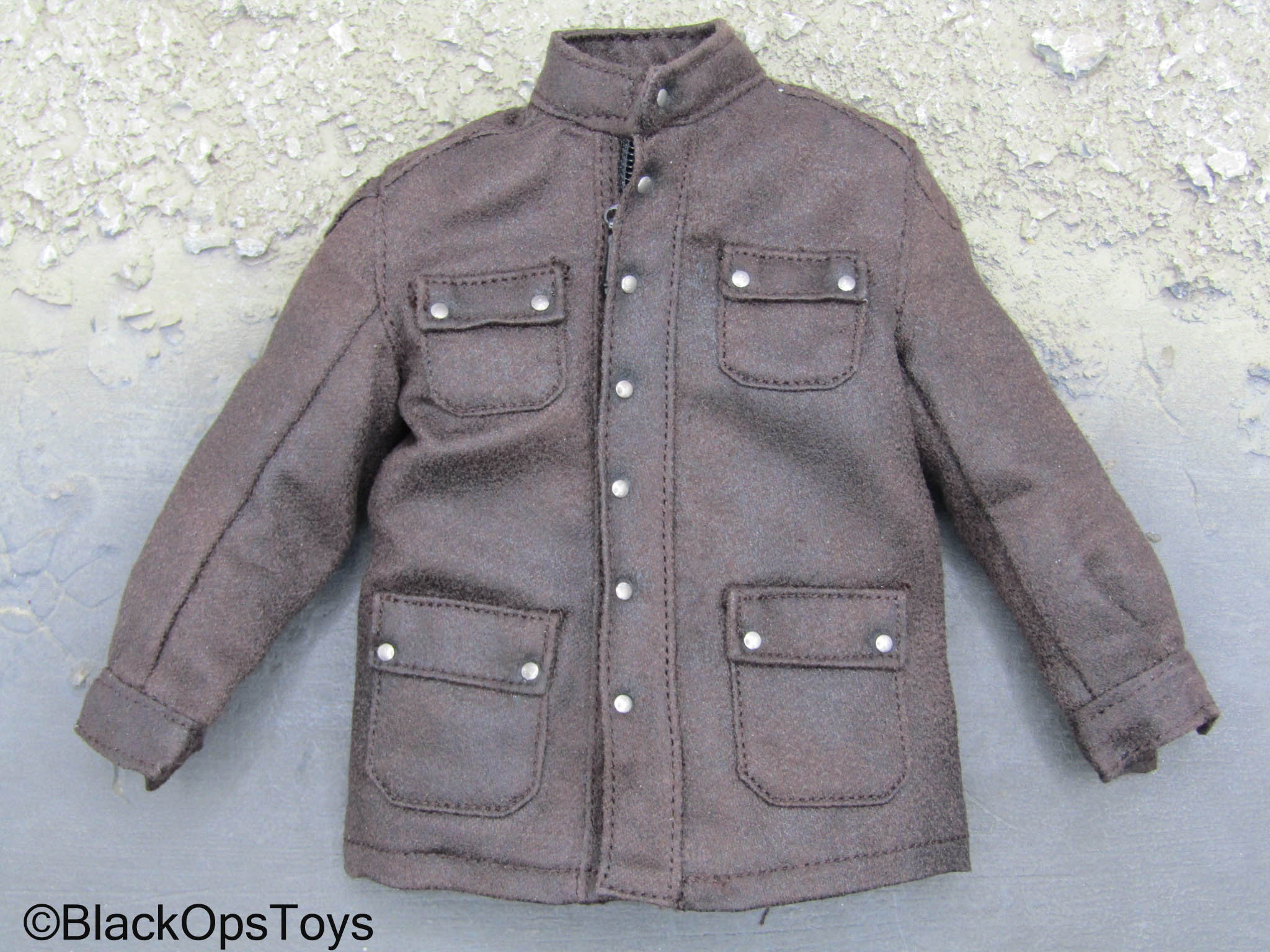 Ultimate Robot - Brown Jacket – BlackOpsToys