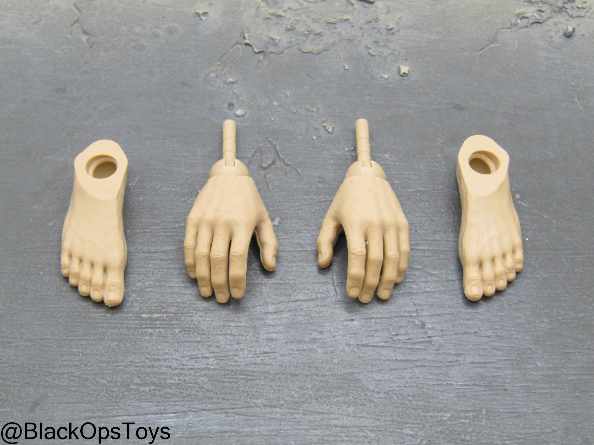 Dutch DSI Grenade Launcher Ver - Male Hand & Feet Set – BlackOpsToys