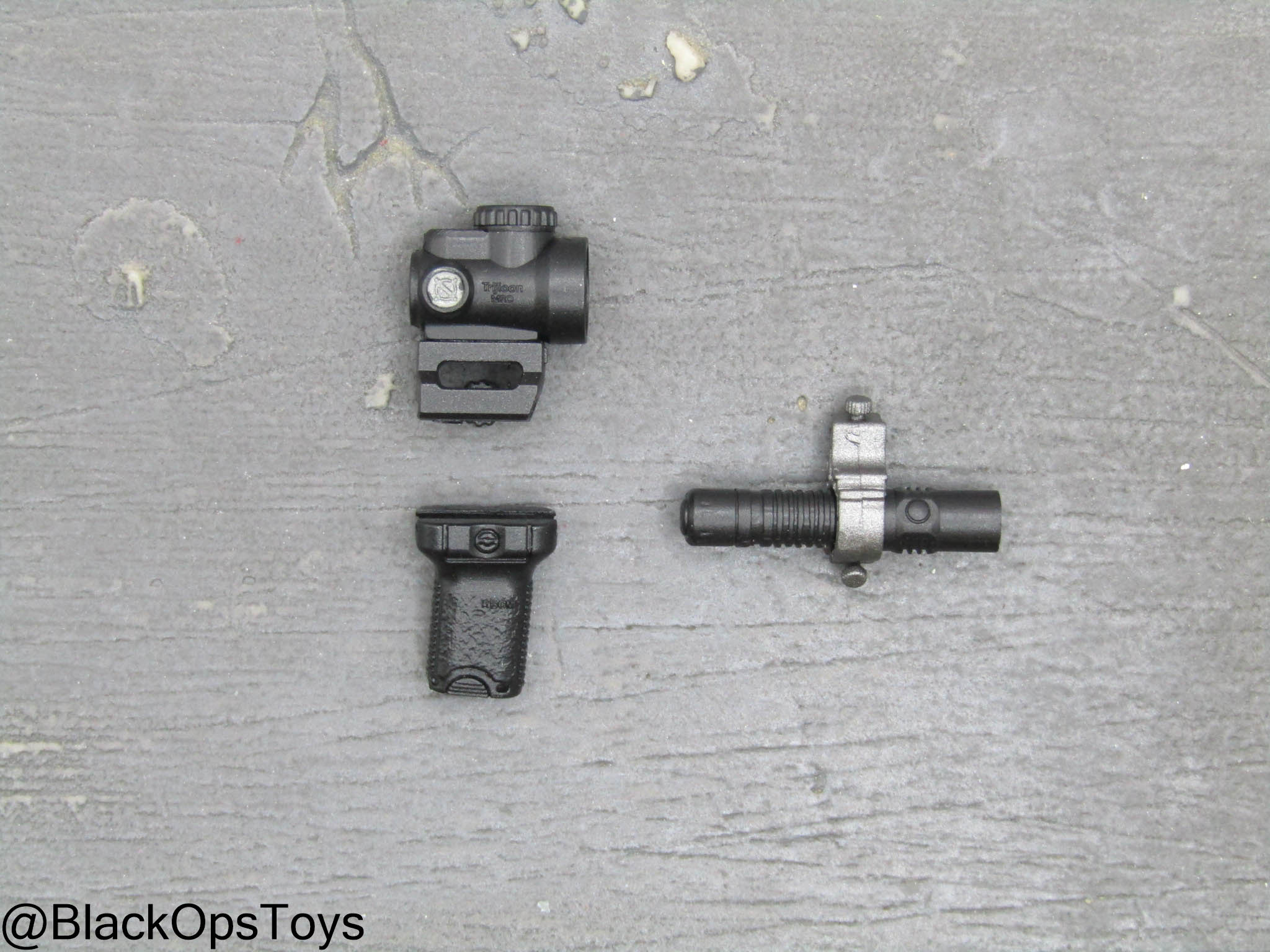 PMC Field RECCE - Red Dot Sight, Foregrip, & Tactical Light Set ...