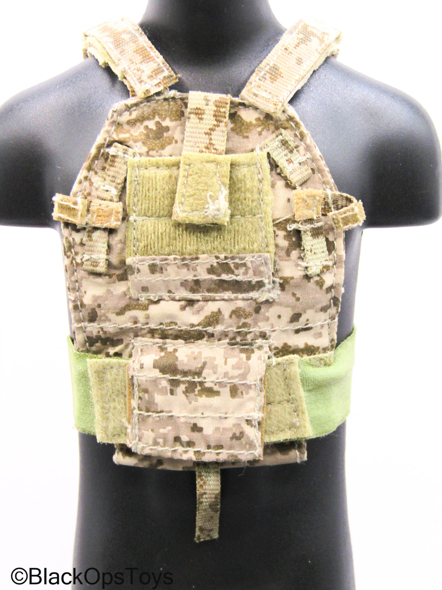 AOR1 Combat Vest – BlackOpsToys