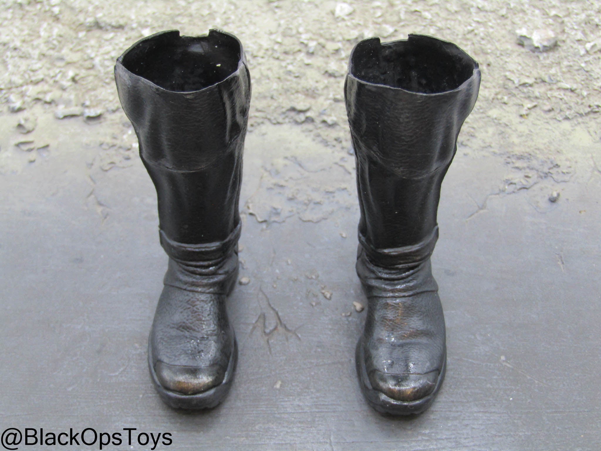 Suicide Squad - Batman - Custom Painted Black Boots (Peg Type ...