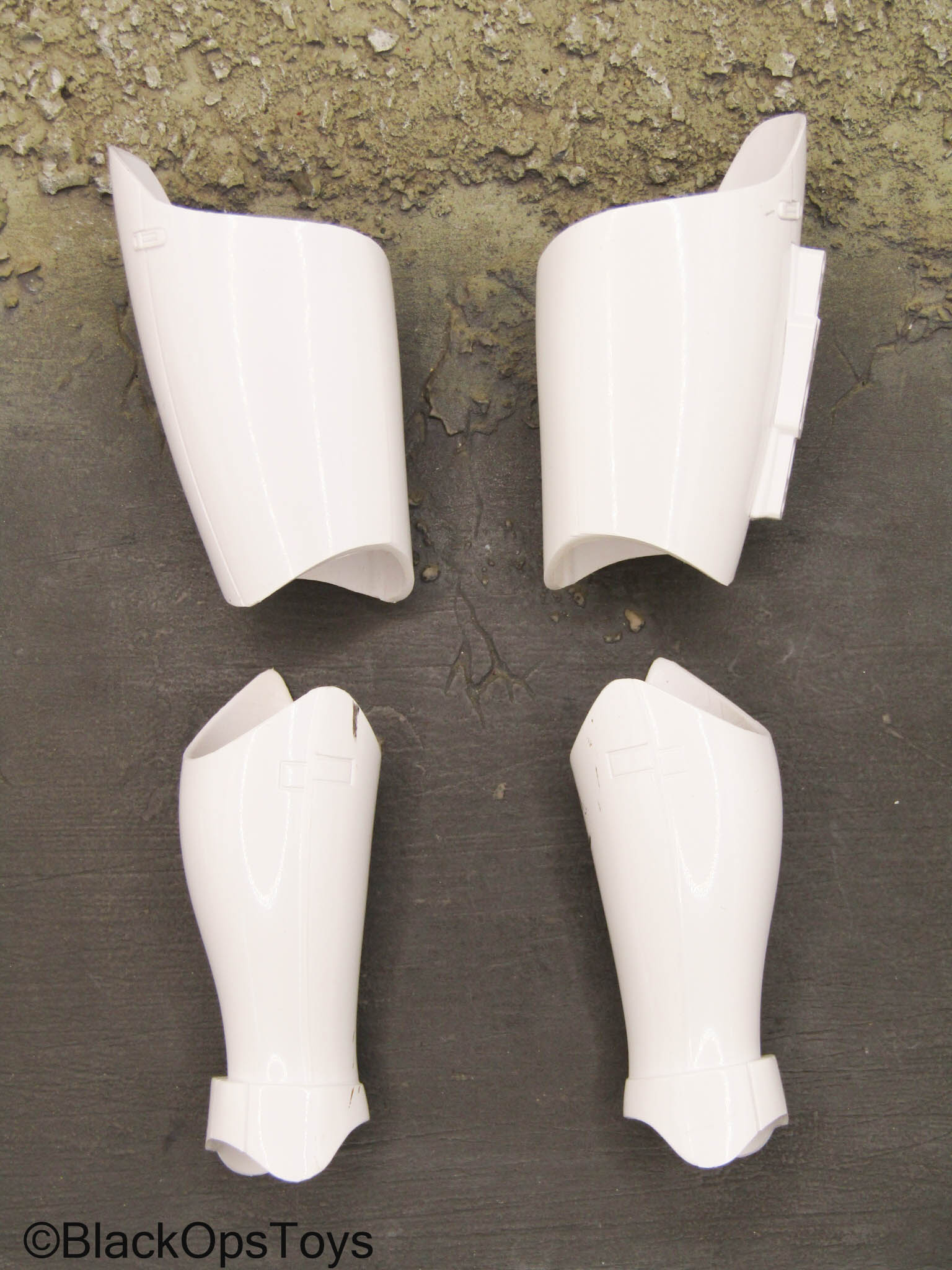 First Order Stormtrooper - Scratched White Leg Armor Set – BlackOpsToys