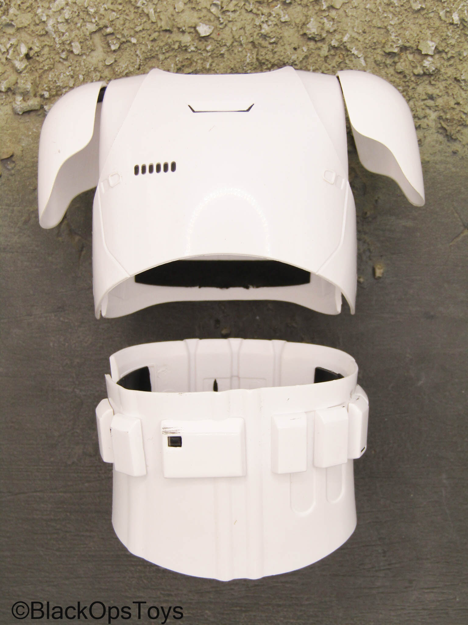 First Order Stormtrooper - Scratched White Chest Armor – BlackOpsToys