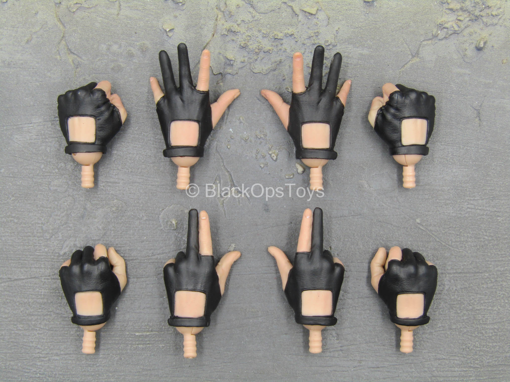 Gambit - Male Fingerless Gloved Hand Set – BlackOpsToys