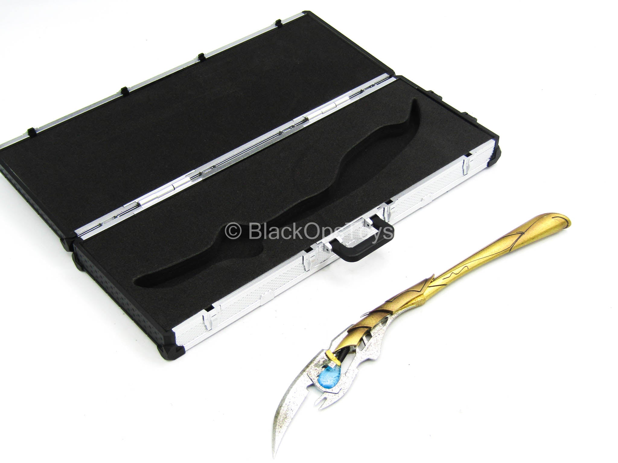 Avengers Endgame - 2012 Cap - Briefcase w/Loki's Scepter – BlackOpsToys