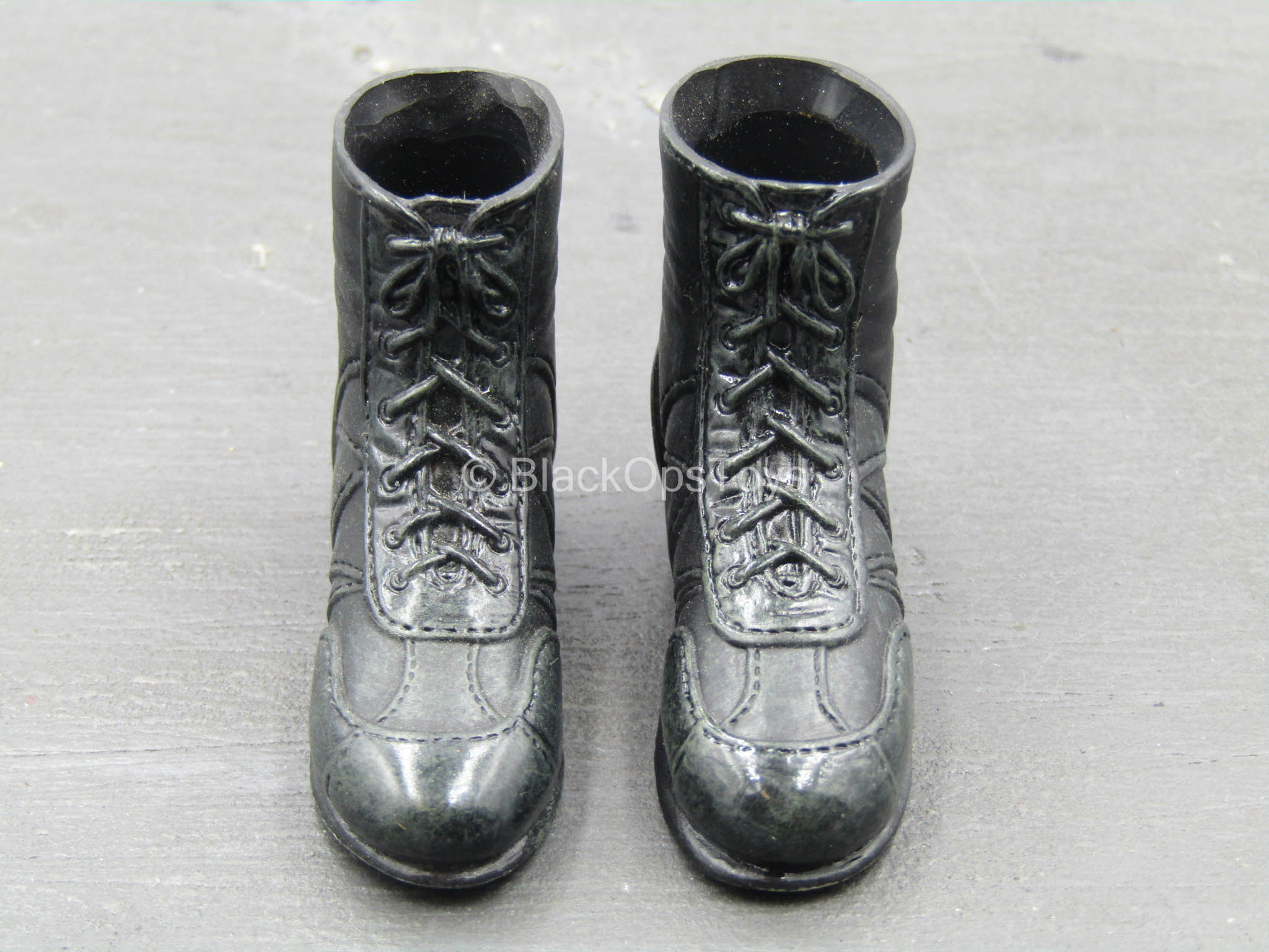 Harry Potter - Cedric Diggory - Black Boots (Peg Type) – BlackOpsToys