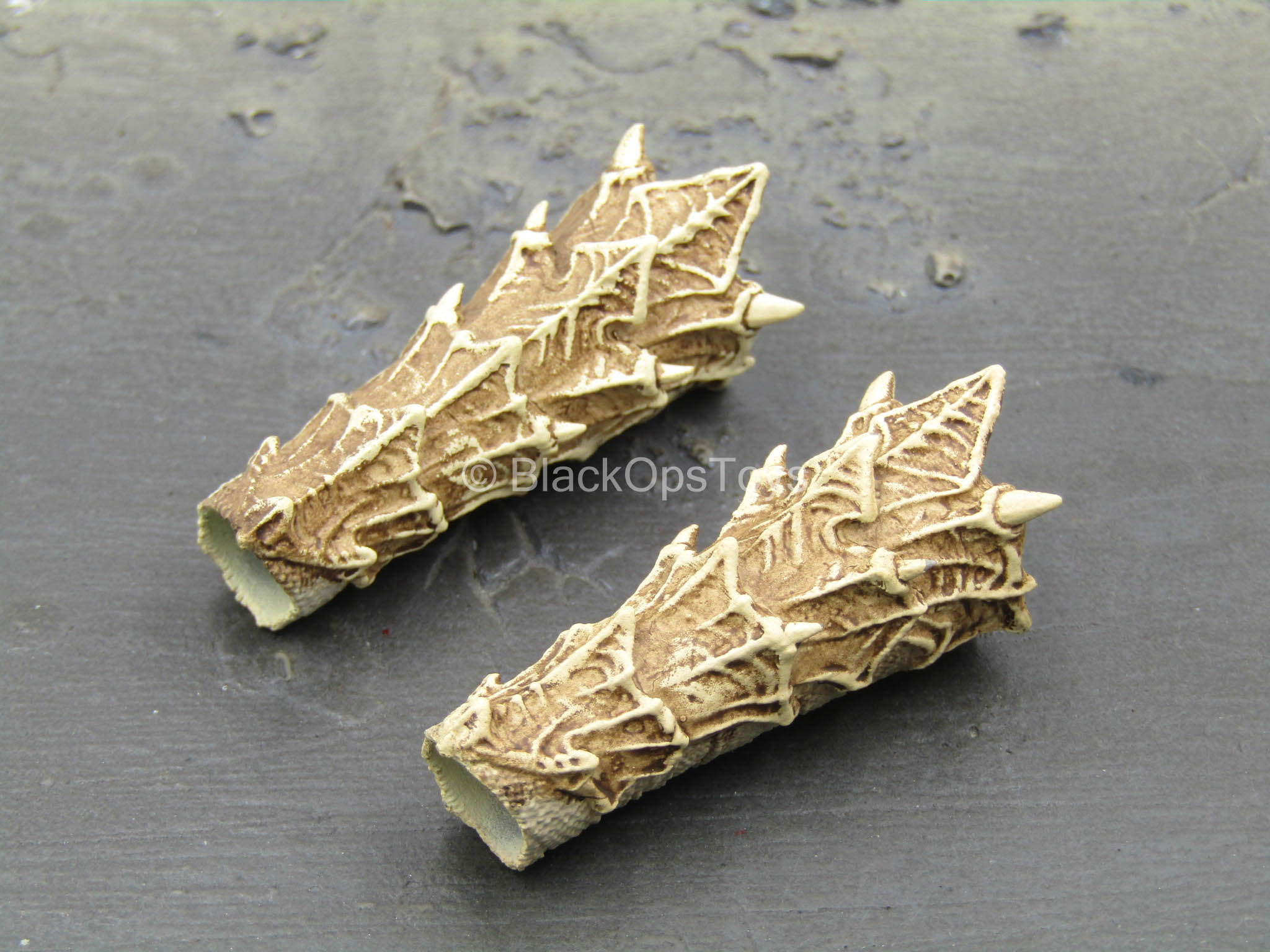 White Shaman - Female Bone Gauntlets – BlackOpsToys