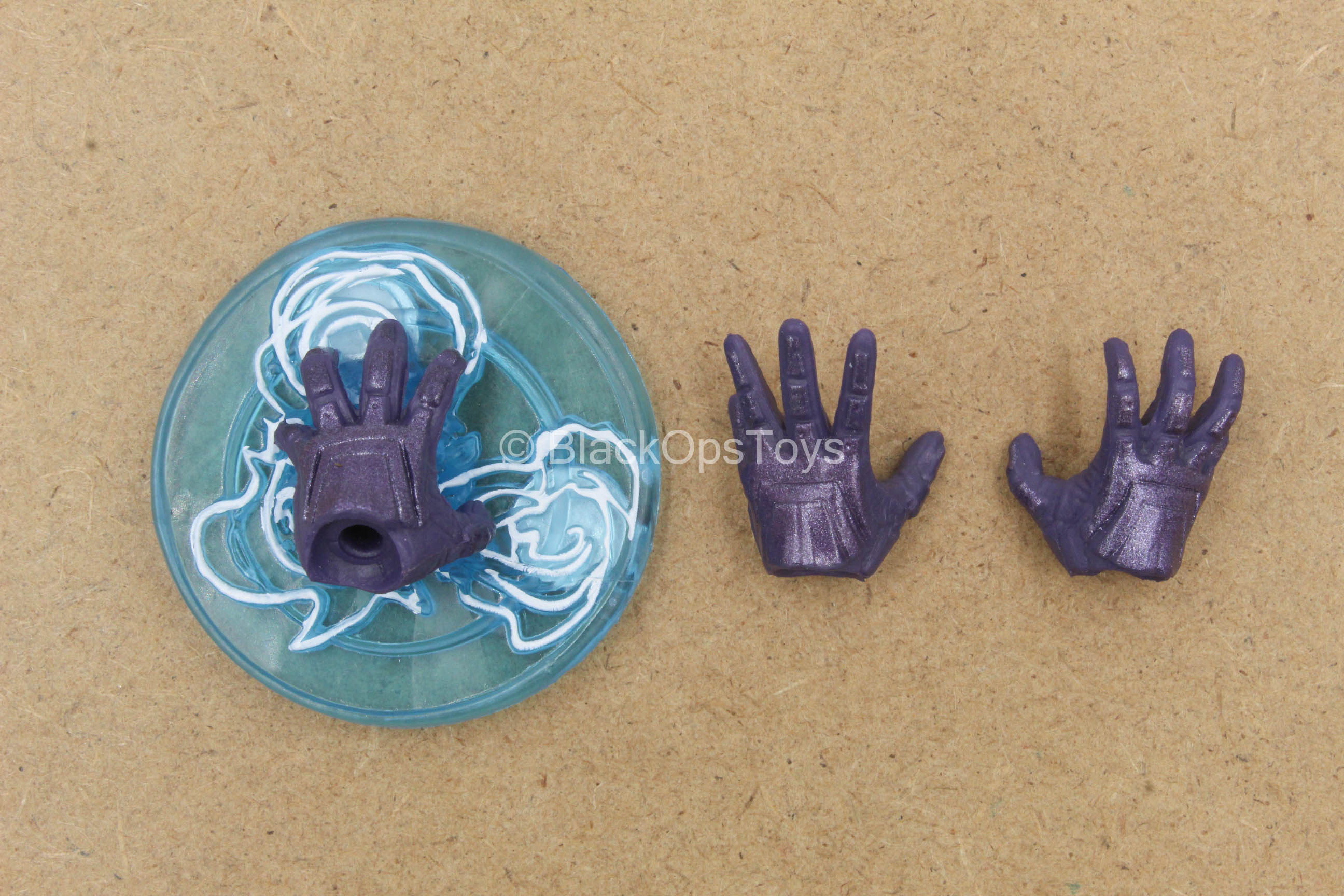 1/12 - X-Men - Magneto - Magnetic Gloved Hand Set (Type 2) – BlackOpsToys