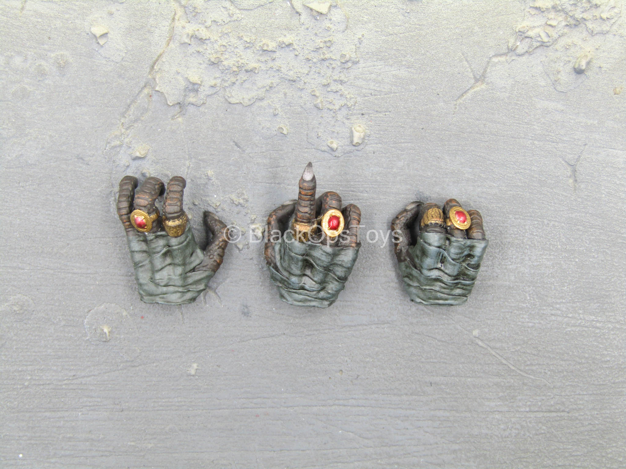 Month Deity of War - Golden - Female Hand Set Type 2 – BlackOpsToys