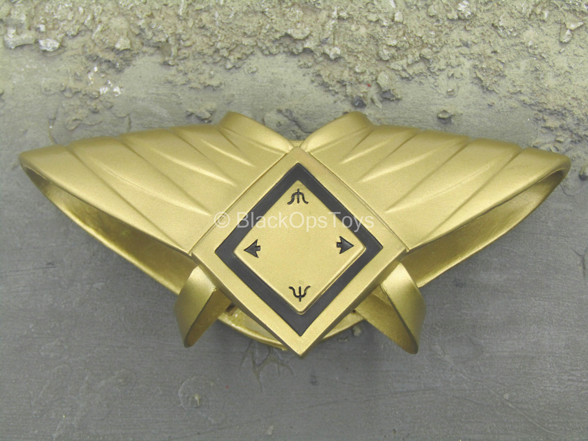 Golden Red Hero - Gold Like Chest Armor – BlackOpsToys