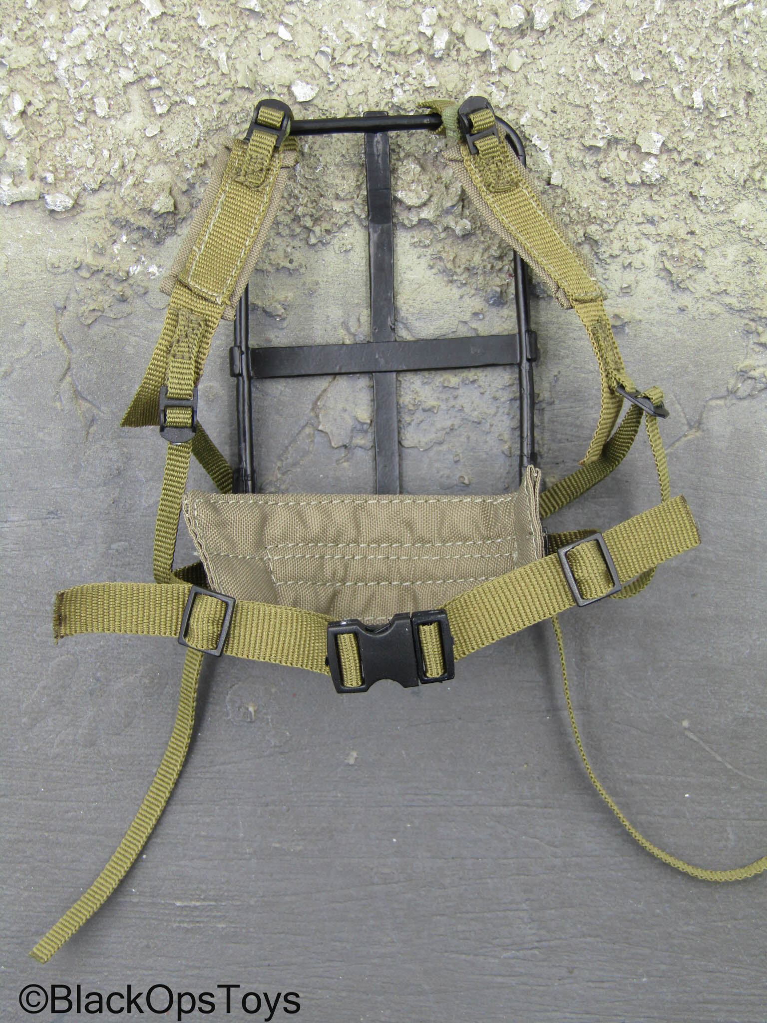 USMC SRT - Metal Backpack Frame – BlackOpsToys