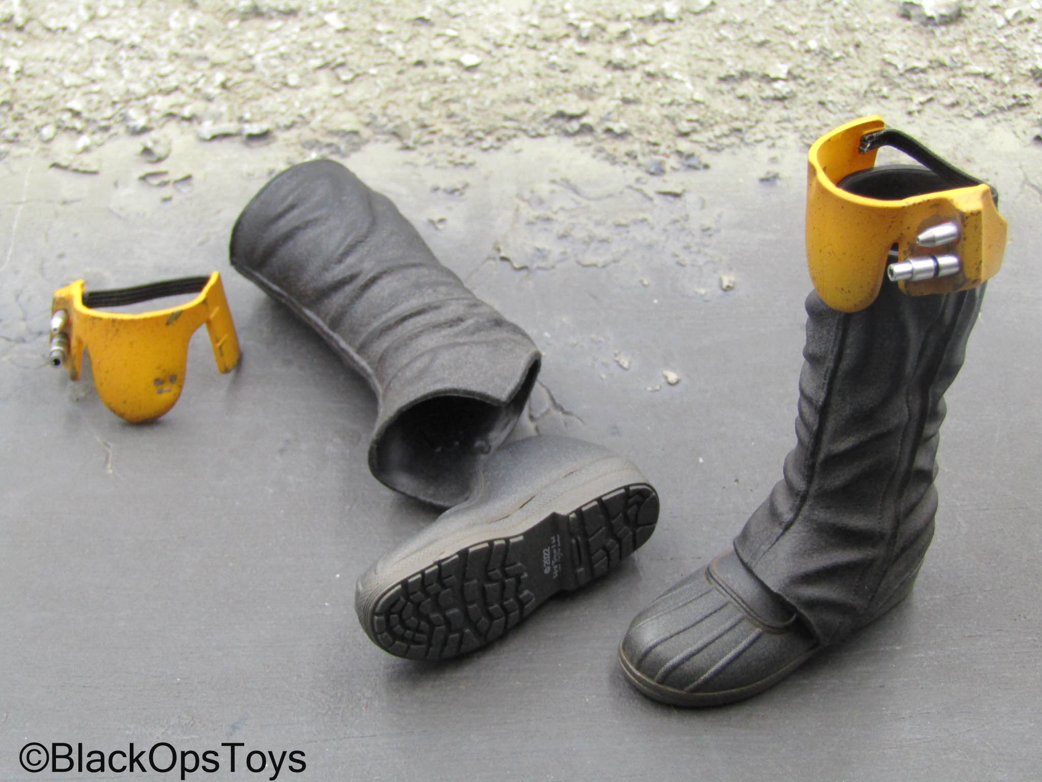 Star Wars - Boba Fett (Repaint) - Black 2-Part Boots w/Knee Pads (Peg ...
