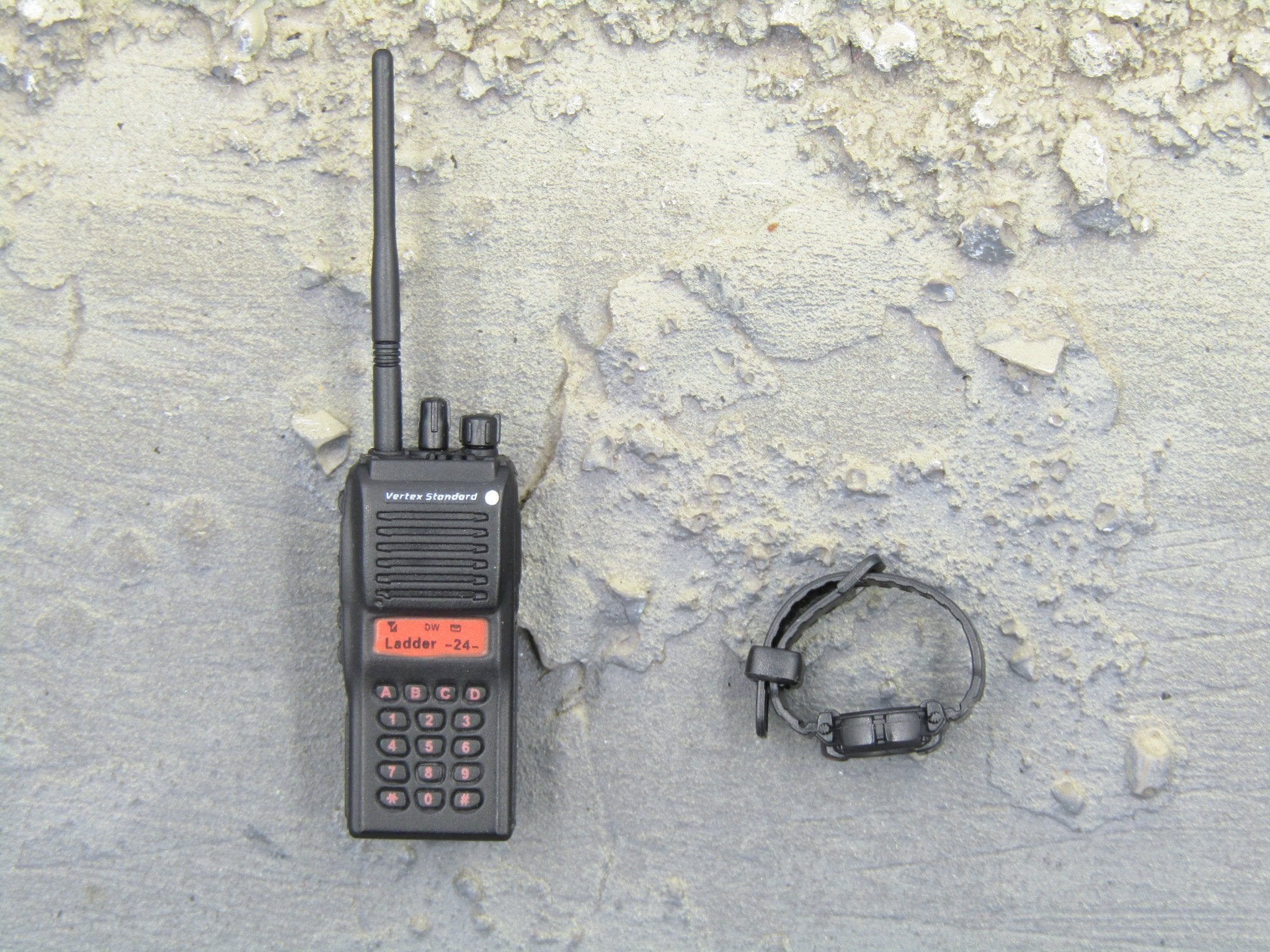 Chinese PAP Snow Leopard CU - Radio & Wrist Watch Set – BlackOpsToys