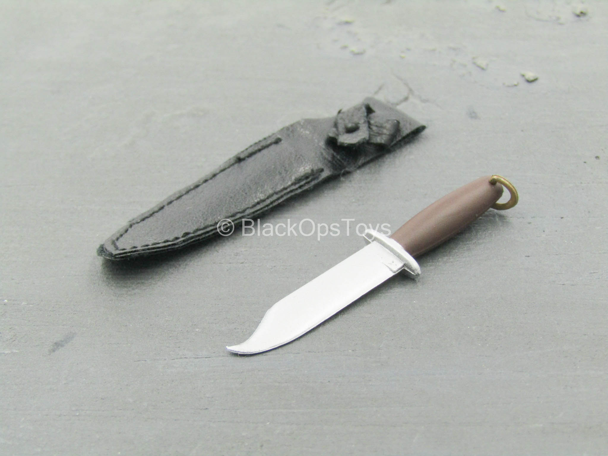 Terminator 2 - Sarah Connor - Combat Knife w/Leather Like Sheath ...
