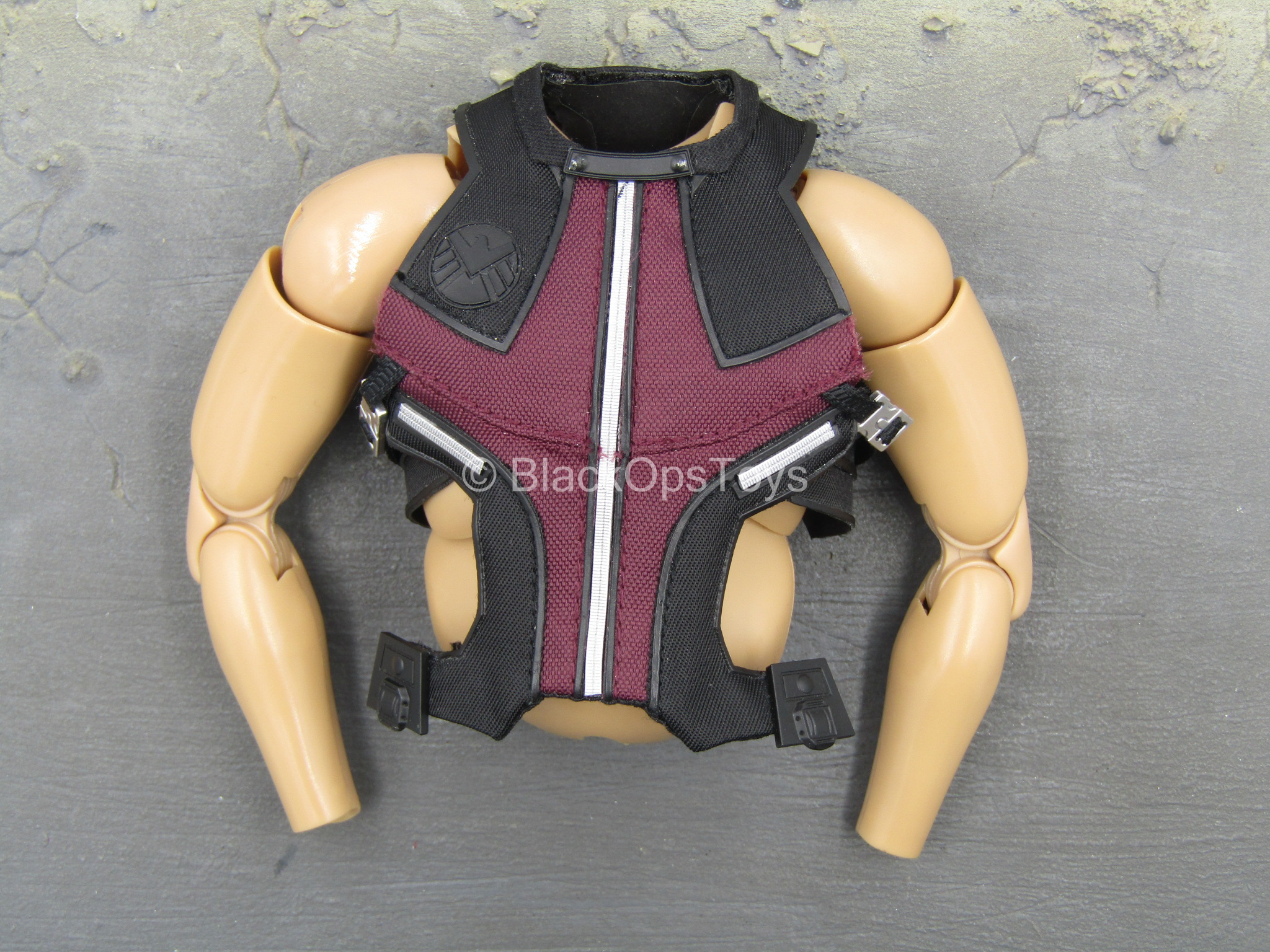 Avengers - Hawkeye - Red & Black Combat Vest – BlackOpsToys