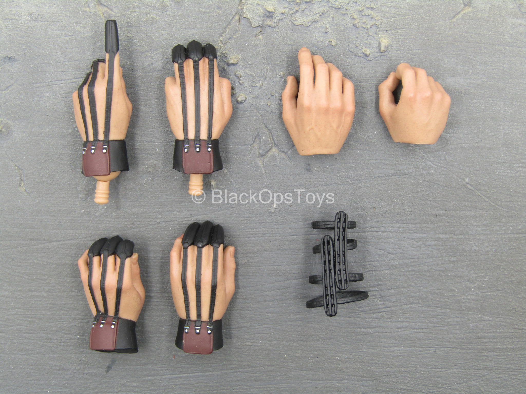 Avengers - Hawkeye - Male Bow Holding Hand Set – BlackOpsToys
