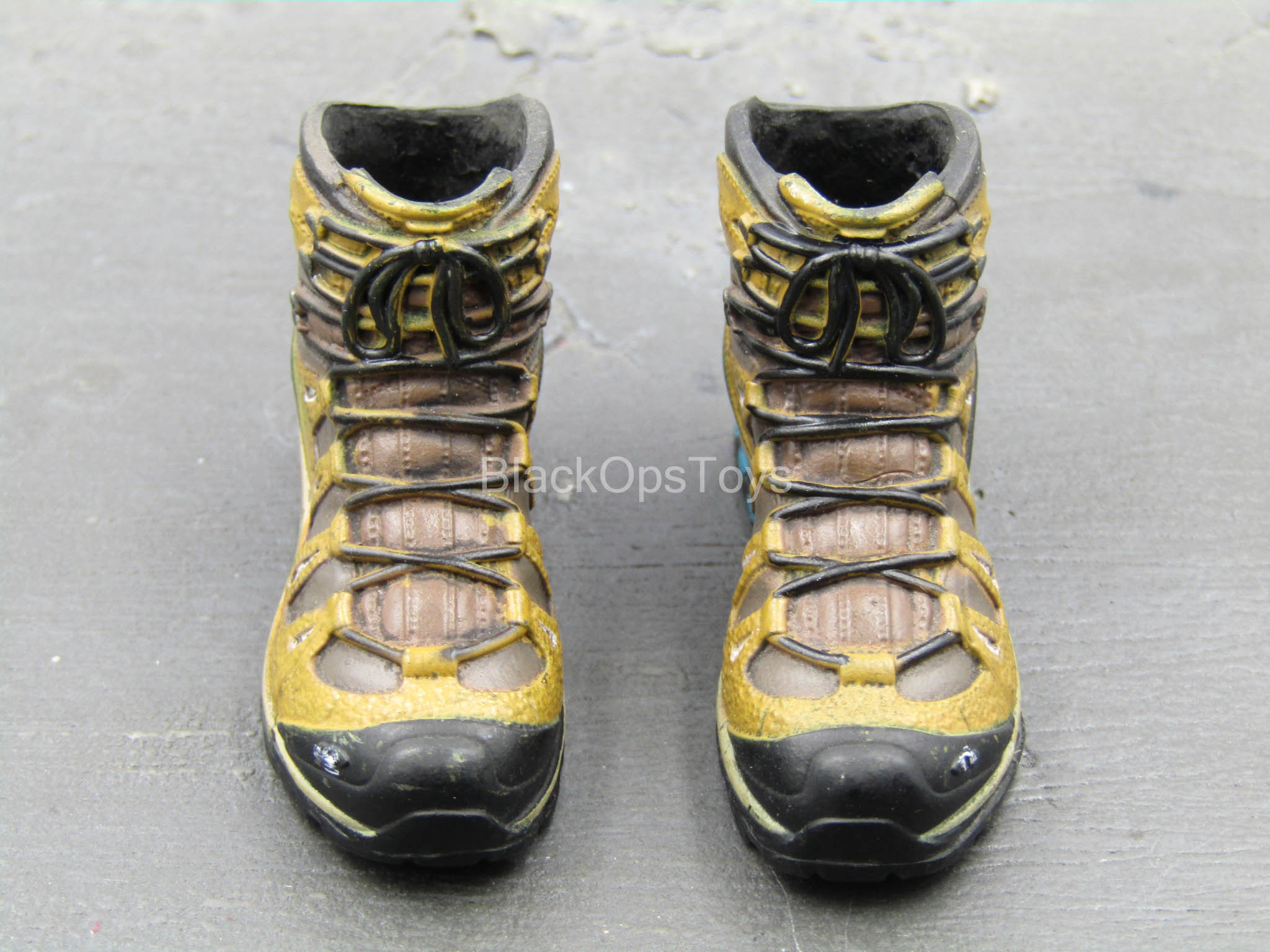 SMU Part XIII Recce Element B - Tan Hiking Boots (Peg Type) – BlackOpsToys