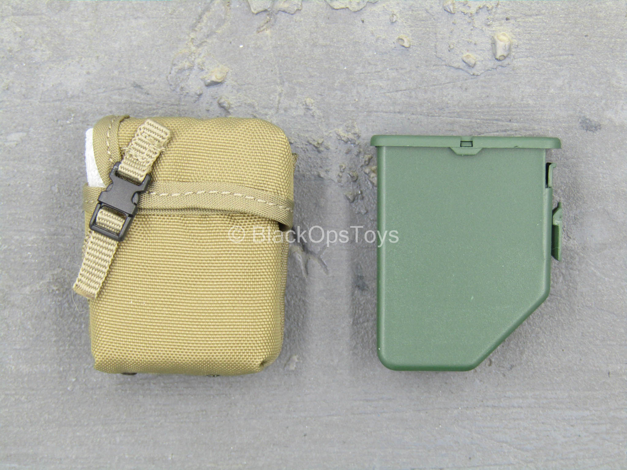 Iraq SOF - SAW Gunner - Tan SAW MOLLE Pouch w/SAW Drum – BlackOpsToys