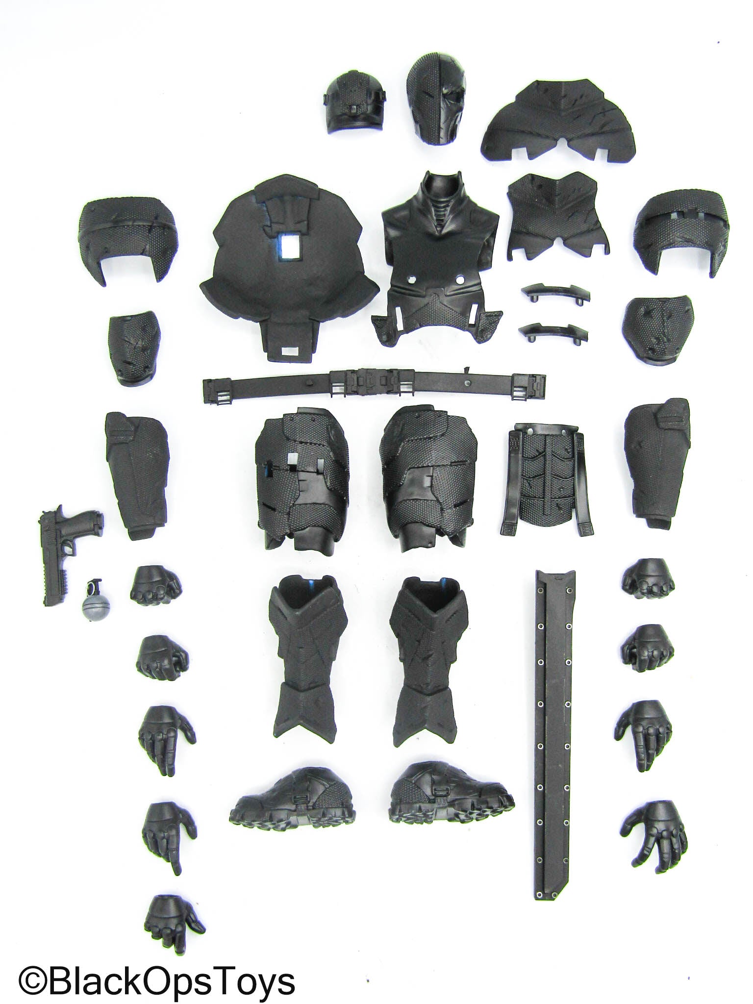 3D Printed Deathstroke Black Armor Set w/Mask, Boots, & Pistol Set ...