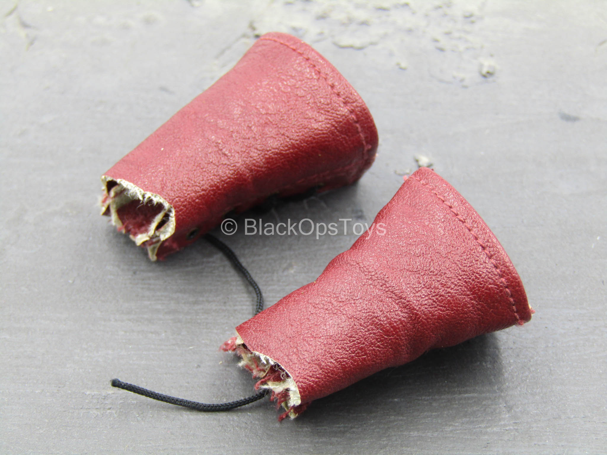 Angel Yan - Crown Edition - Red Knee Bracers – BlackOpsToys