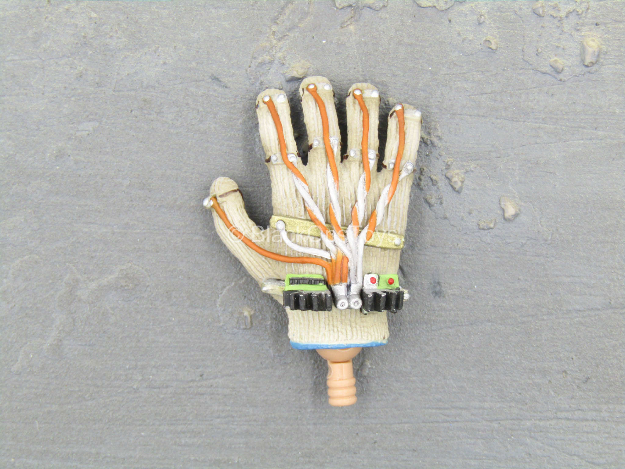 Iron Man 3 - Tony Stark - Hand w/Wire Glove – BlackOpsToys