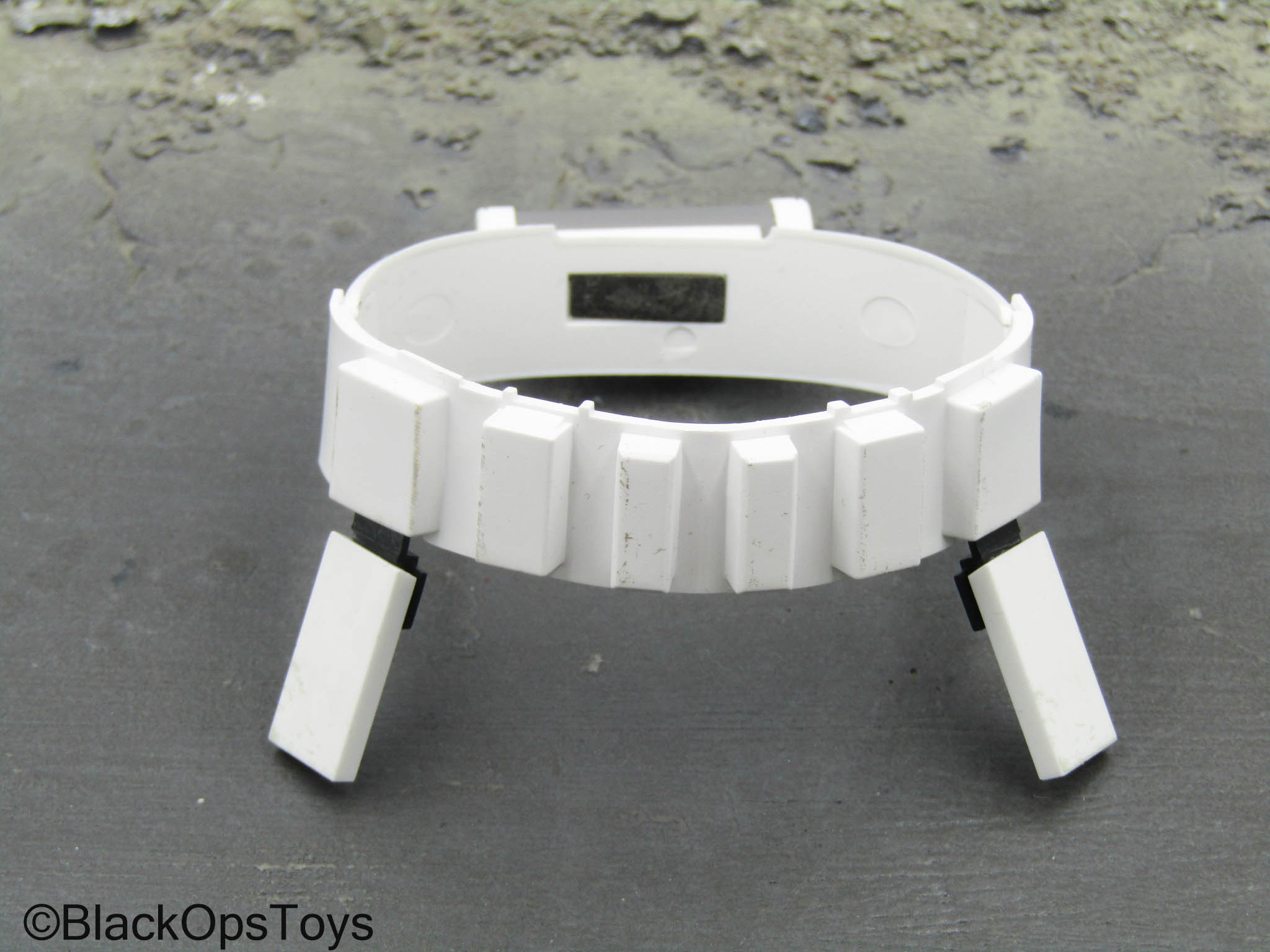 Star Wars Artillery Stormtrooper - White Utility Belt – BlackOpsToys