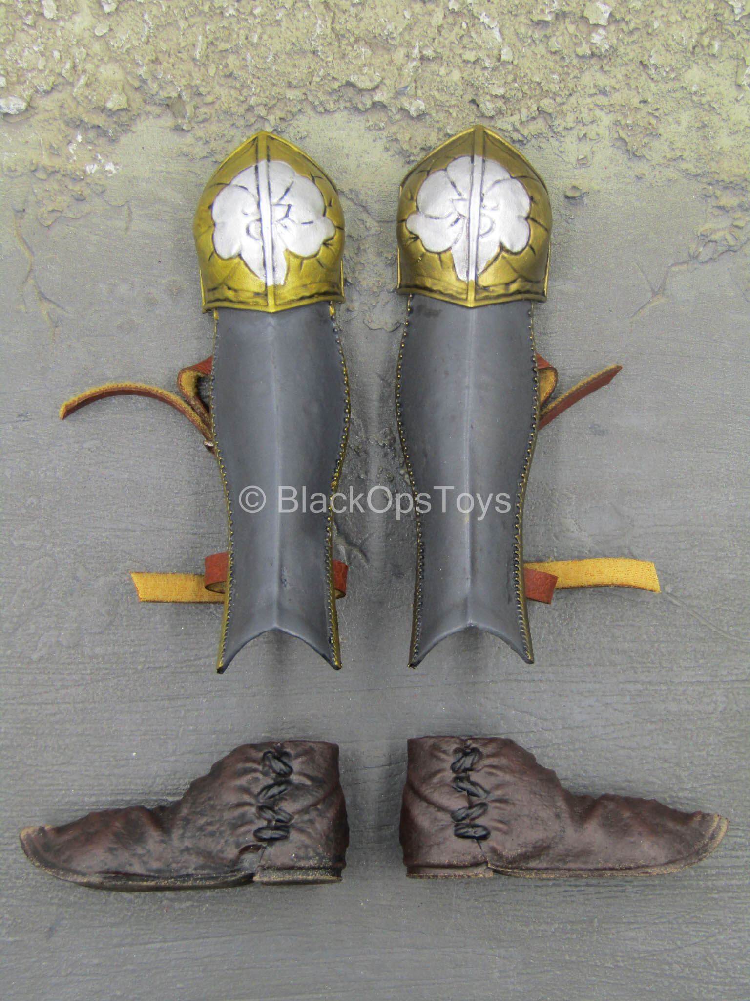 St Johns Knights - Metal Greaves w/Shoes (Peg Type) – BlackOpsToys
