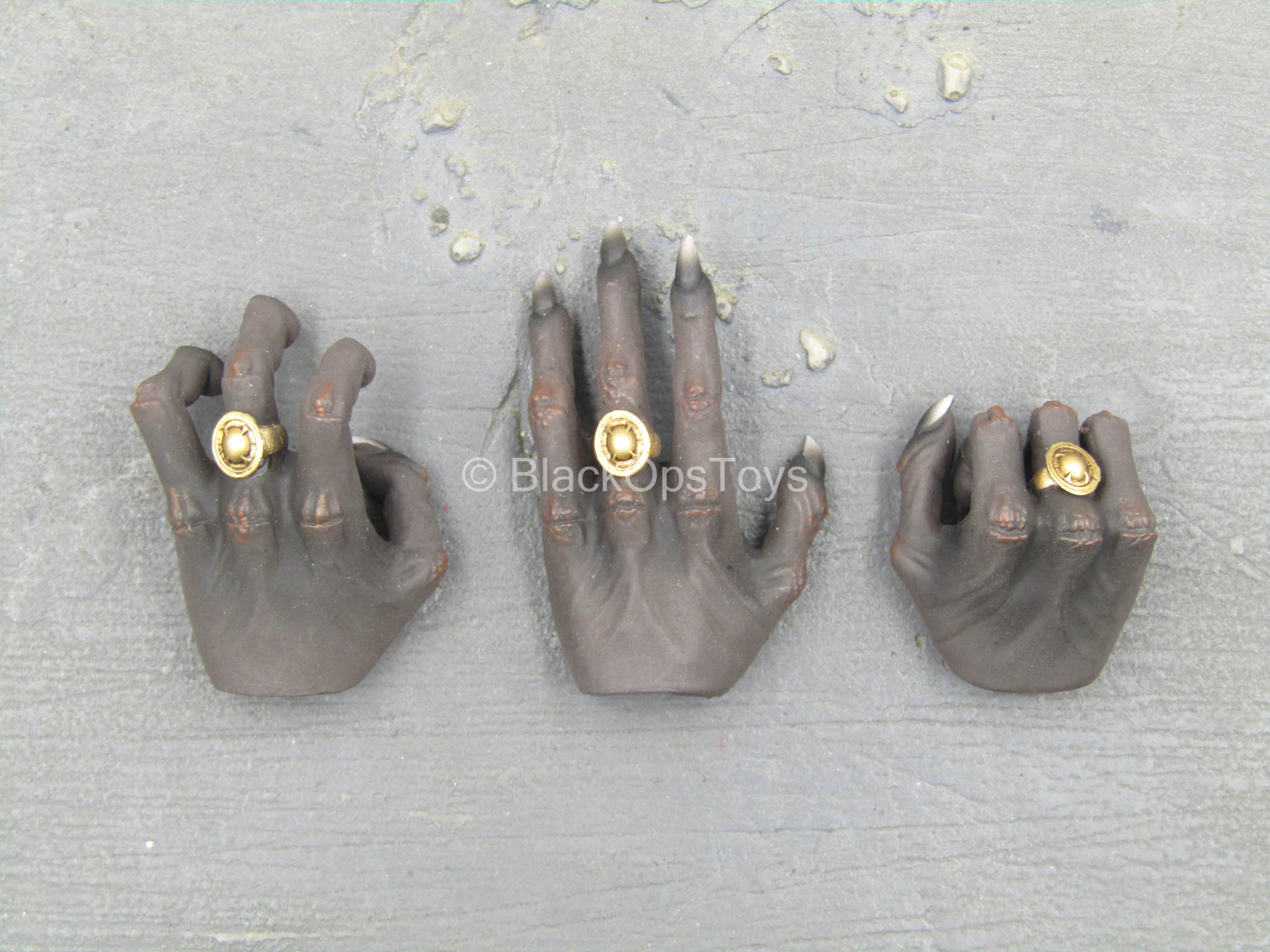 Ra God of Sun - Golden - Black Claw Hand Set (Type 1) – BlackOpsToys