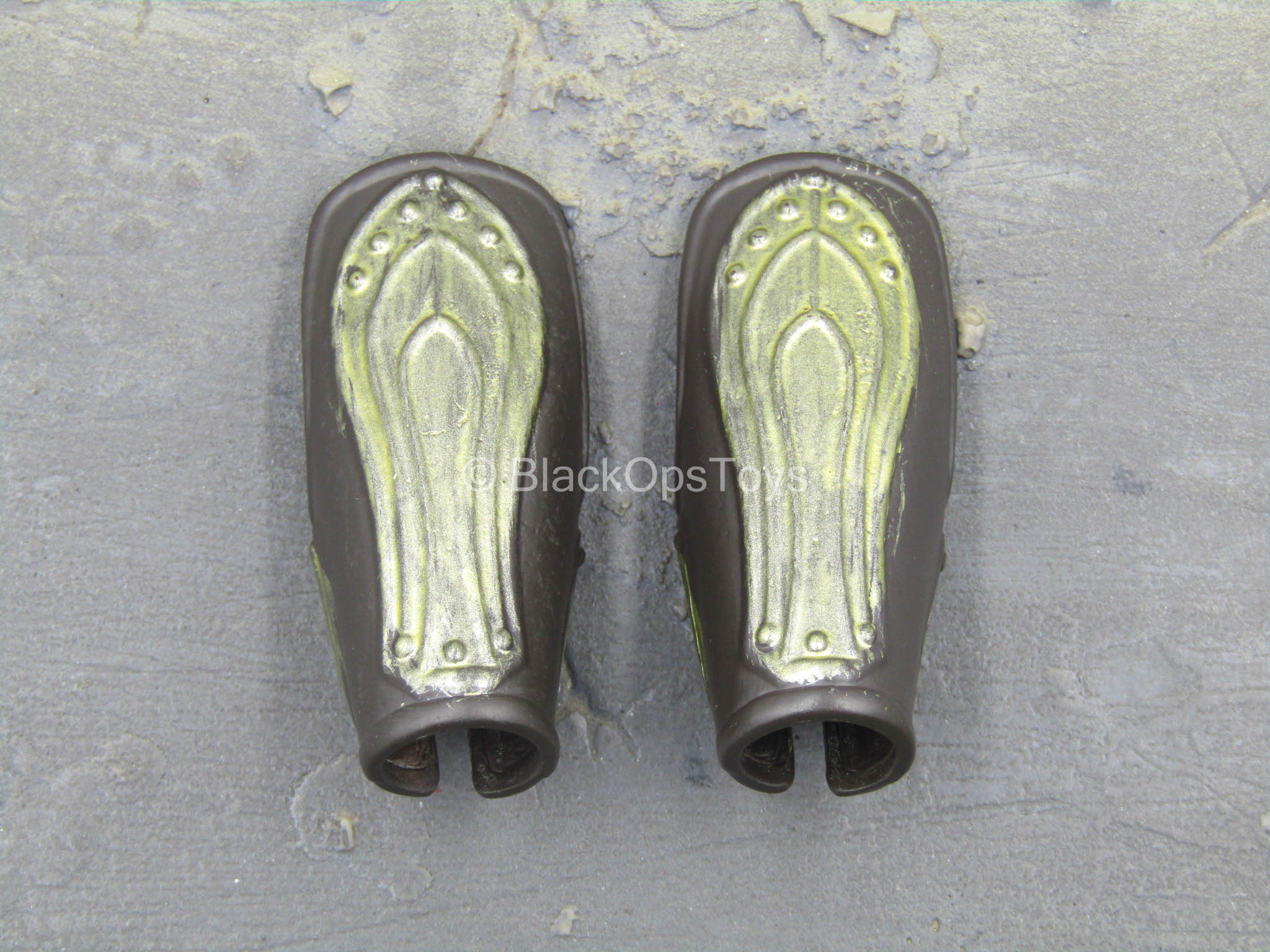 Greek Warrior Troy - Metal Gauntlets – BlackOpsToys