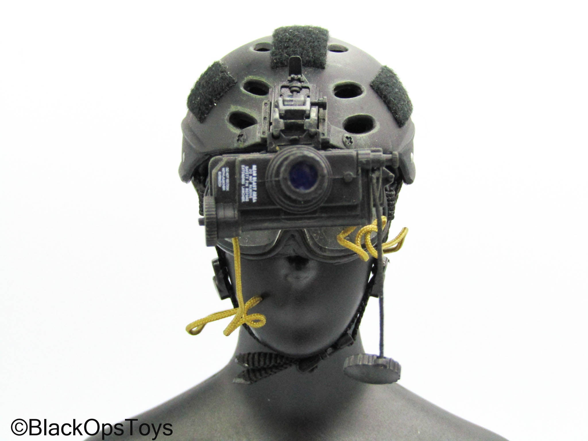 Hot Toys - Black Helmet w/Mono NVG Set – BlackOpsToys