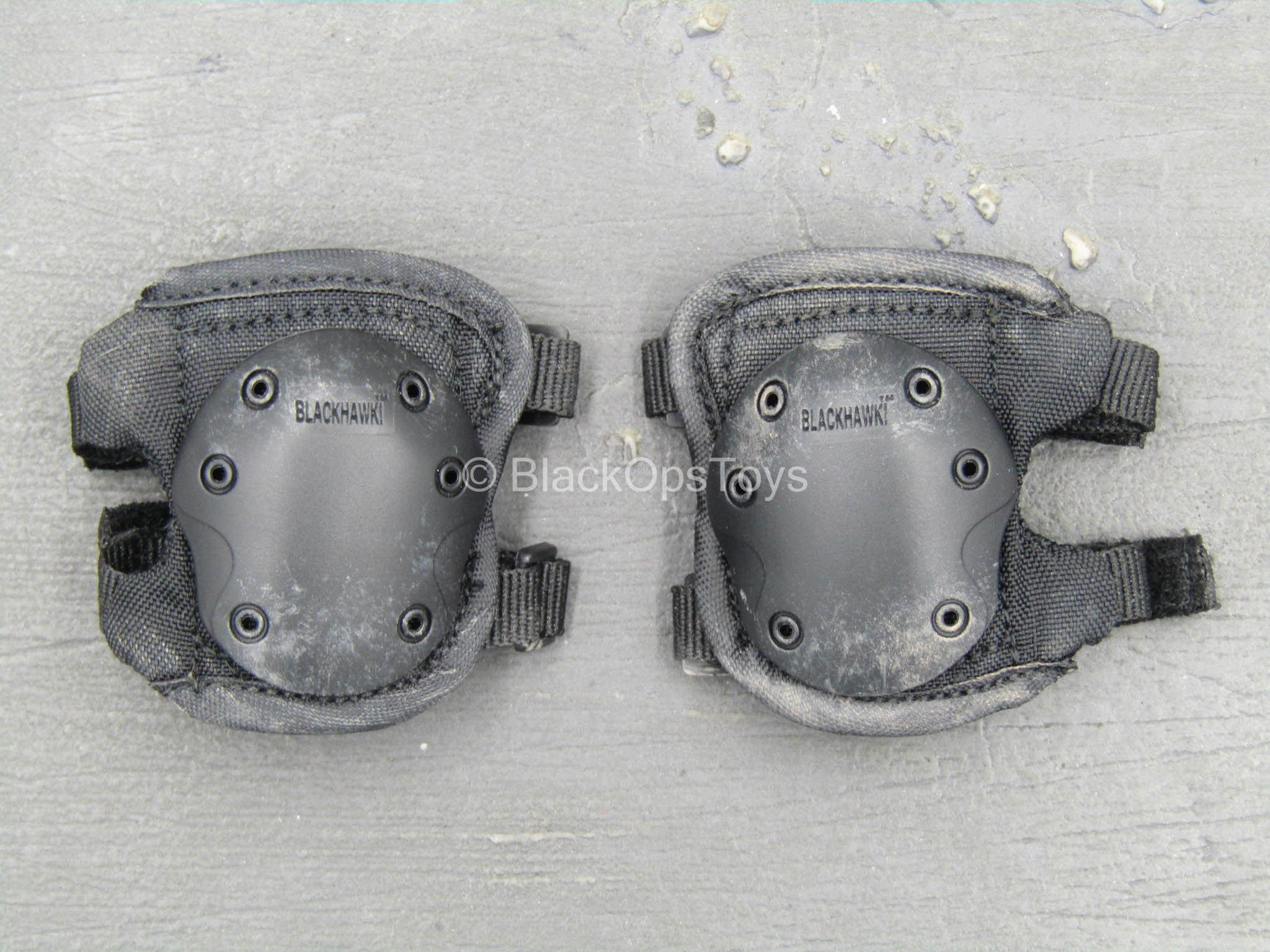 Russian Motorized Rifle Brigade - Black Knee Pads – BlackOpsToys