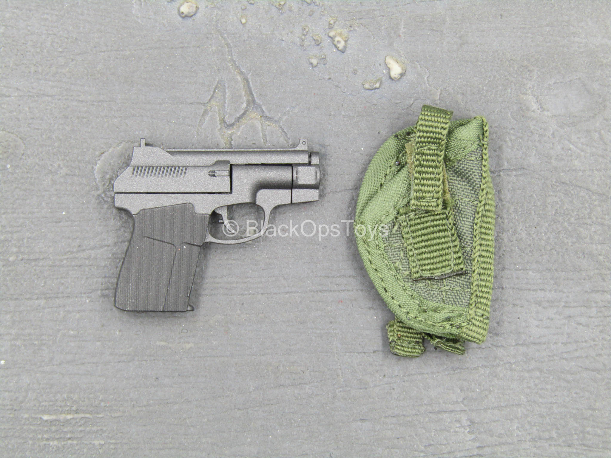 Russian Motorized Rifle Brigade - PSS Pistol w/Holster – BlackOpsToys